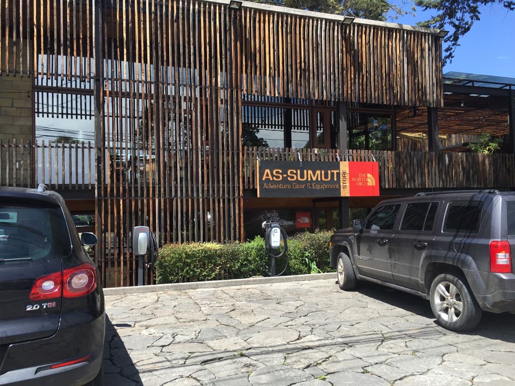 Andaro Plaza En Avandaro | Valle de Bravo, Méx. | EV Station