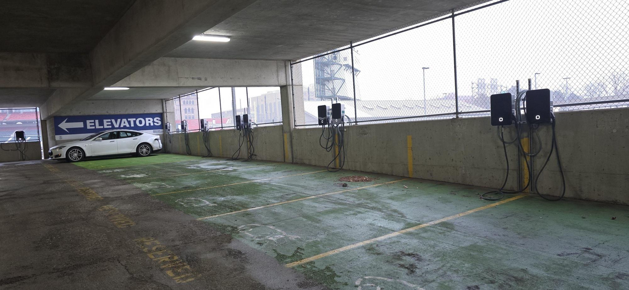 120 Seneca One Ramp | Buffalo, NY | EV Station