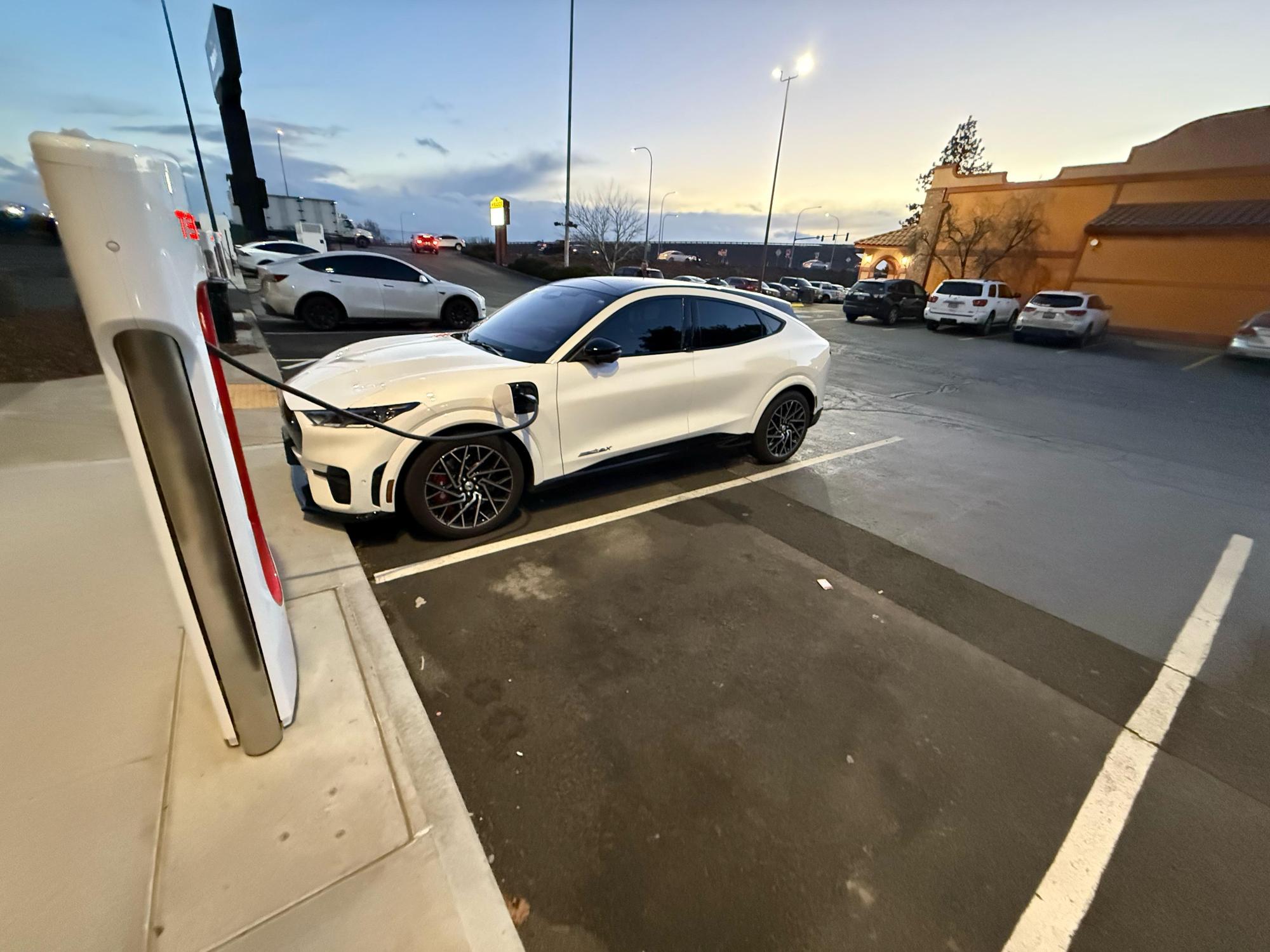 Baymont by Wyndham Yakima | Yakima, WA | EV Station