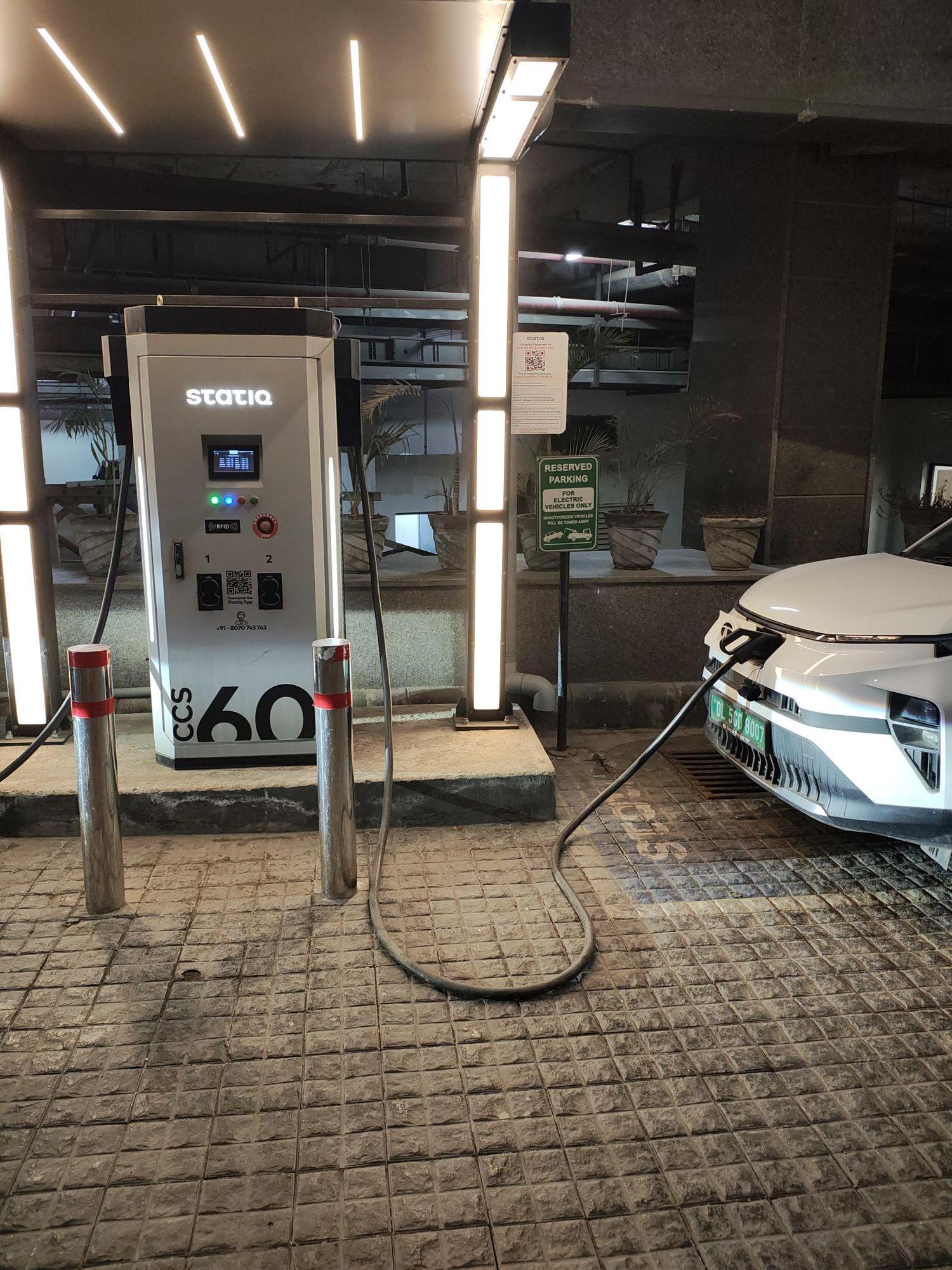 Statiq Windsor Grand | Noida, UP | EV Station
