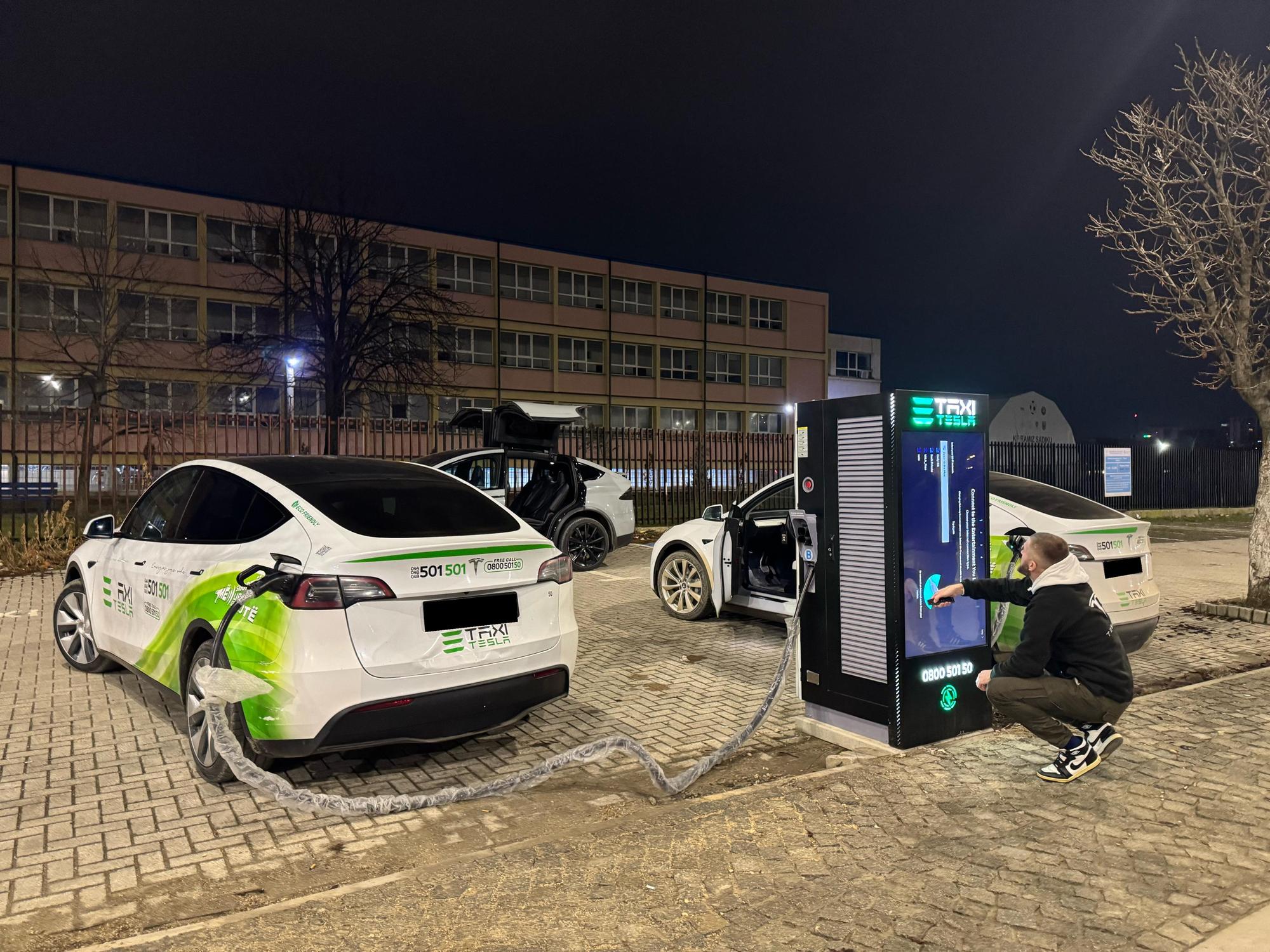 Fast Charger Tesla Taxi | Prishtin | EV Station