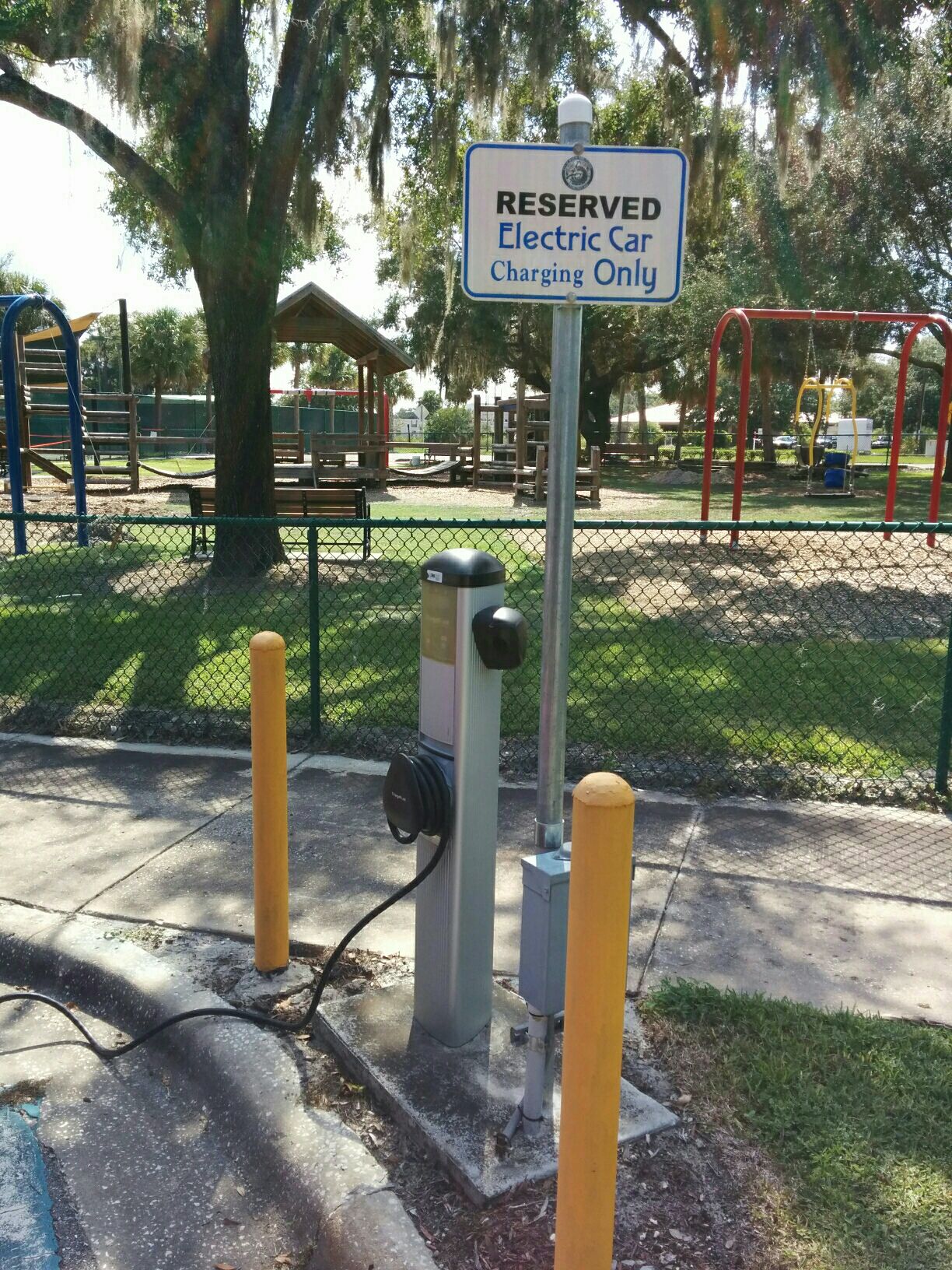 Azalea Lane Playground | Winter Park, FL | EV Station