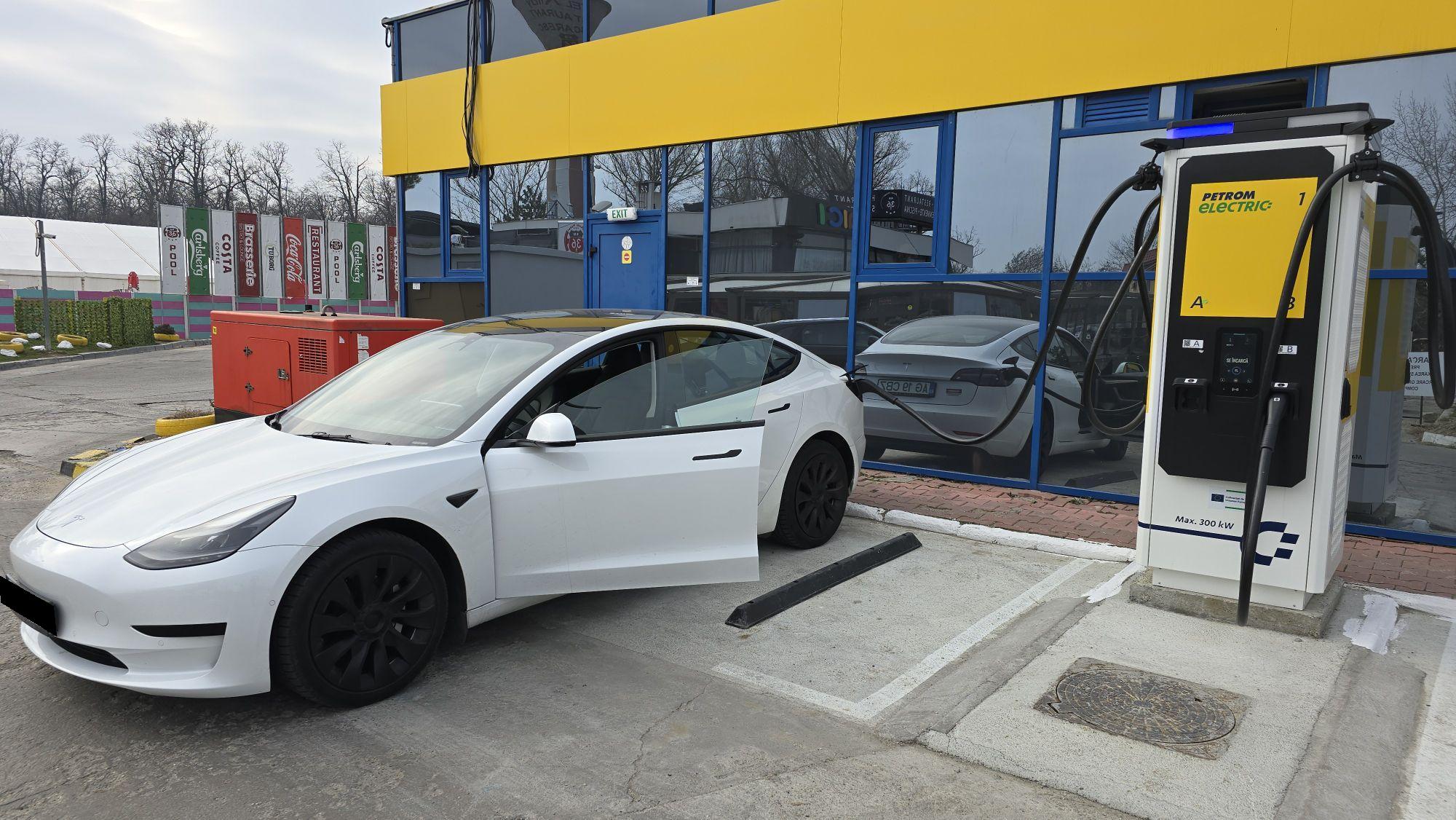 PETROM ELECTRIC - A1 KM 36 - 300 kW | Stoenești, GR | EV Station
