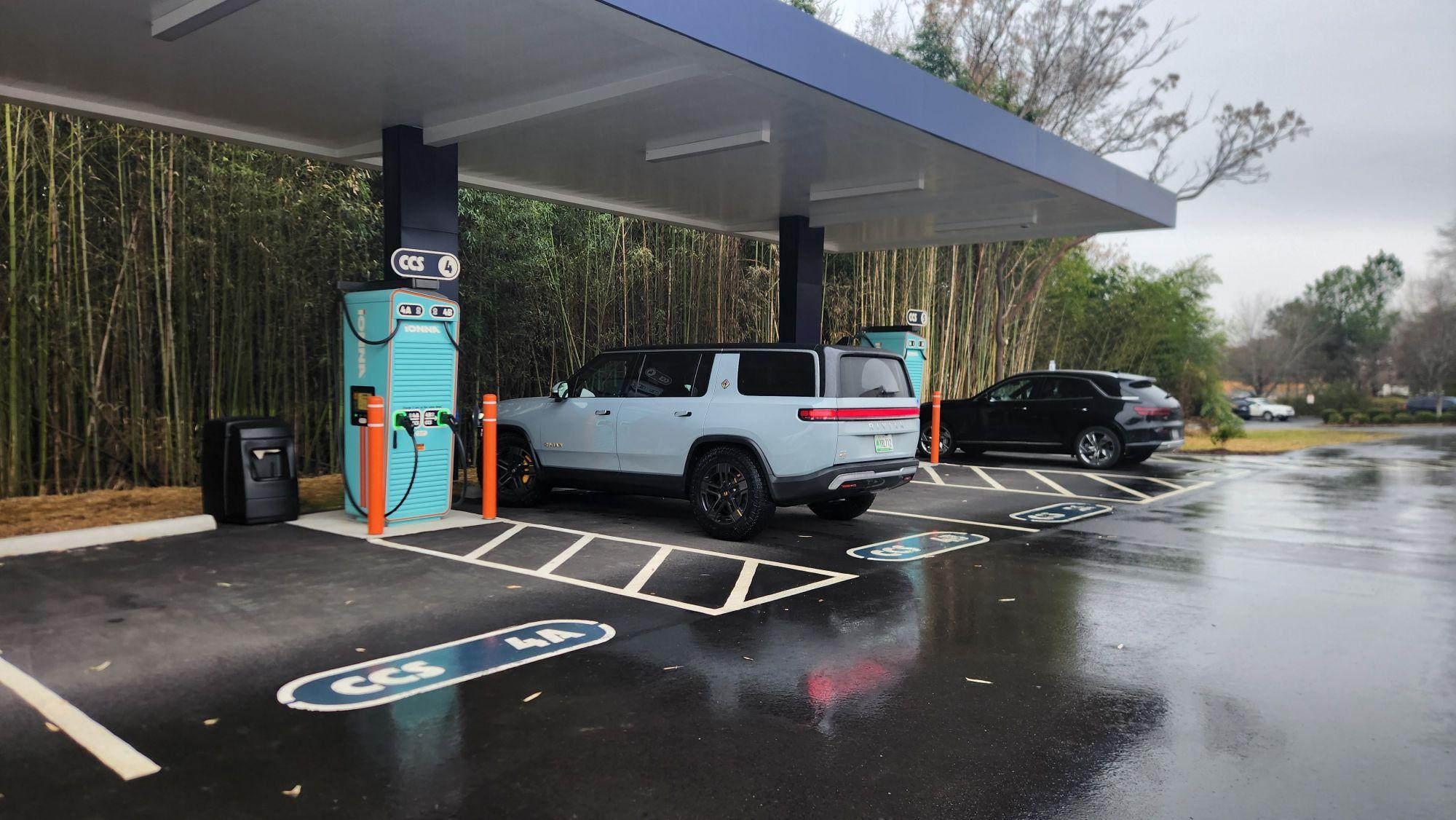 IONNA Apex, NC Rechargery - N Salem St | Apex, NC | EV Station