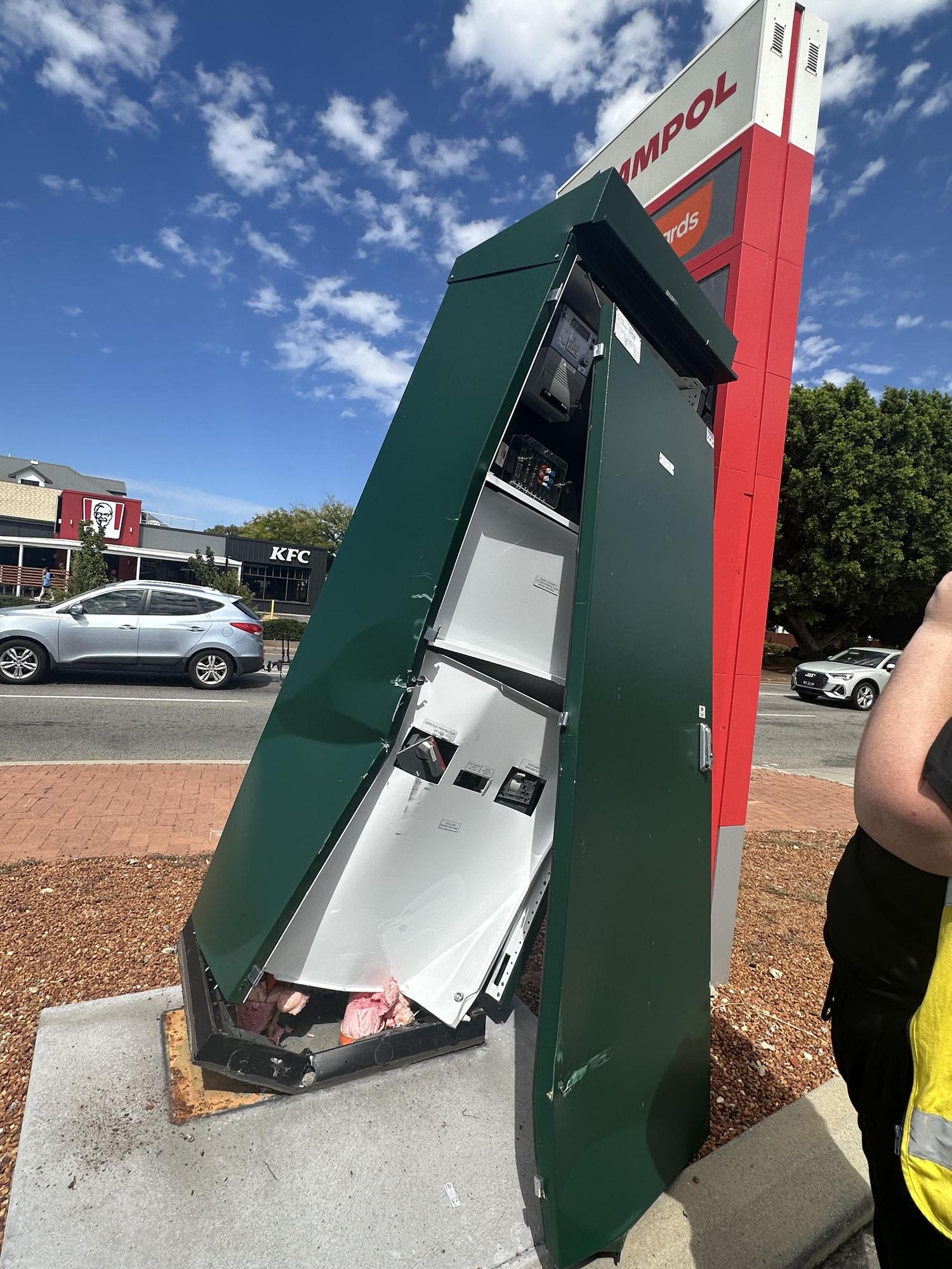 Ampol Foodary Melville | Alfred Cove, WA | EV Station