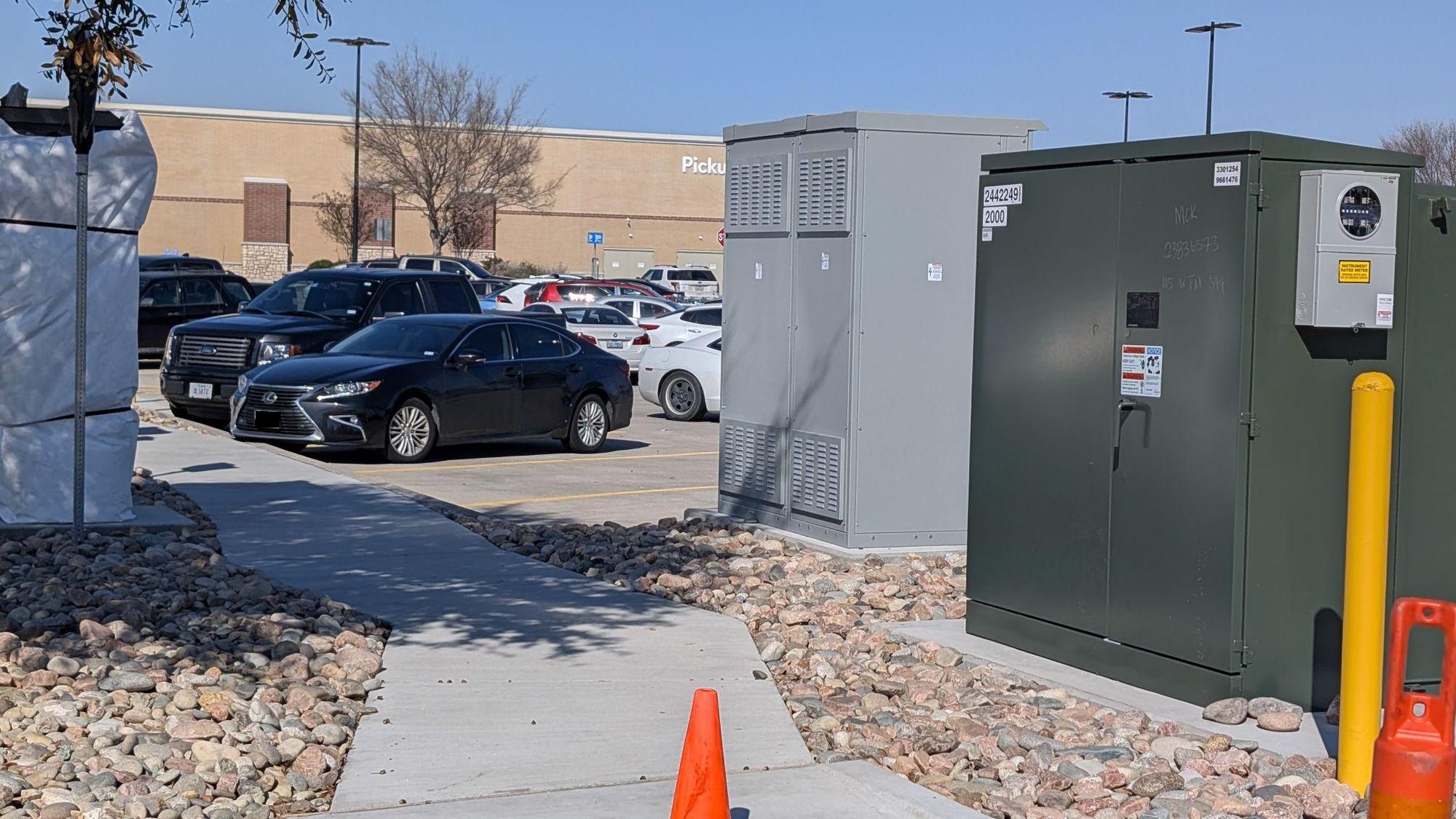 Walmart Supercenter #2973 | Murphy, TX | EV Station