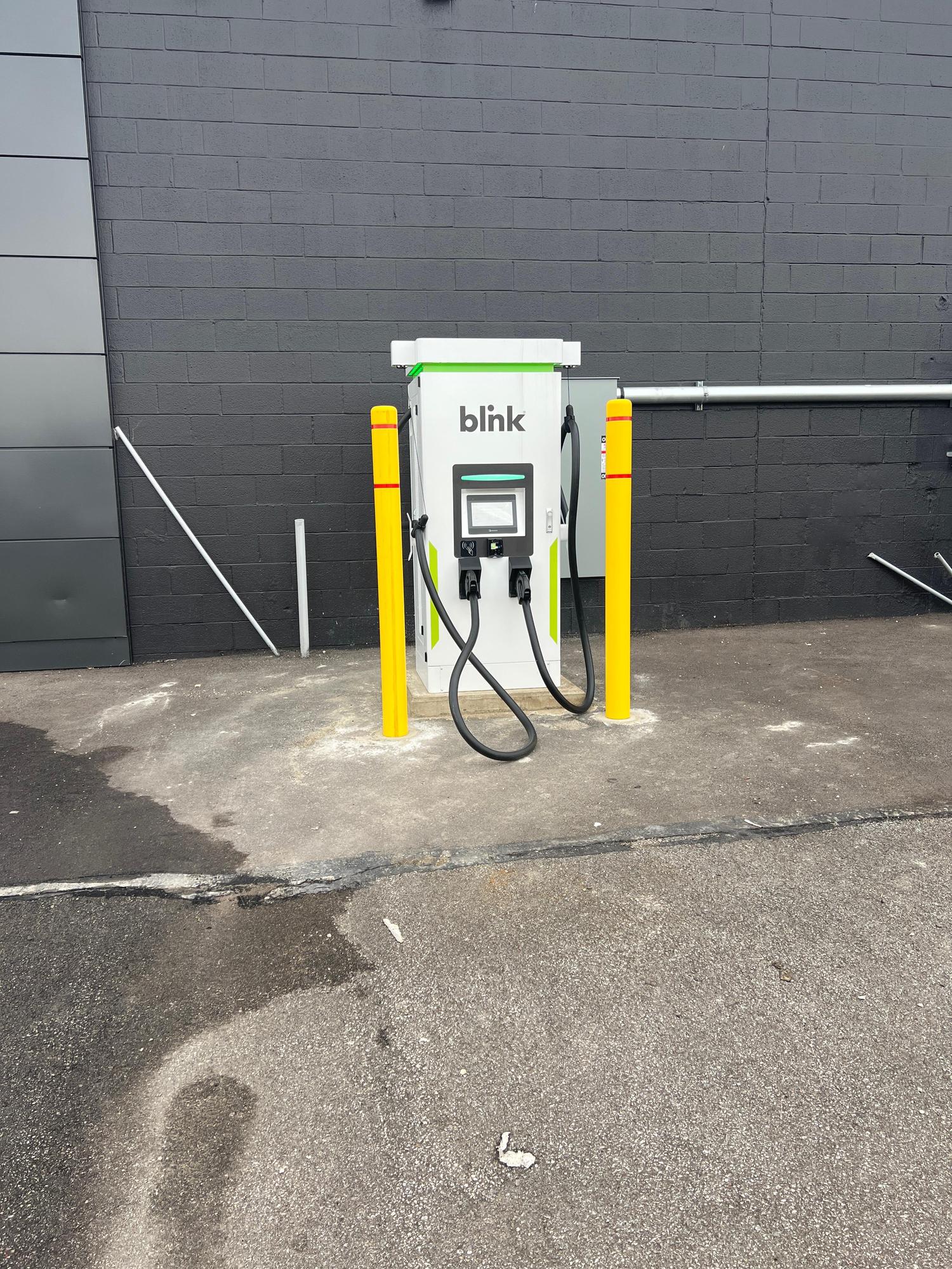 Spitzer Chrysler Dodge Jeep Ram | Brook Park, OH | EV Station