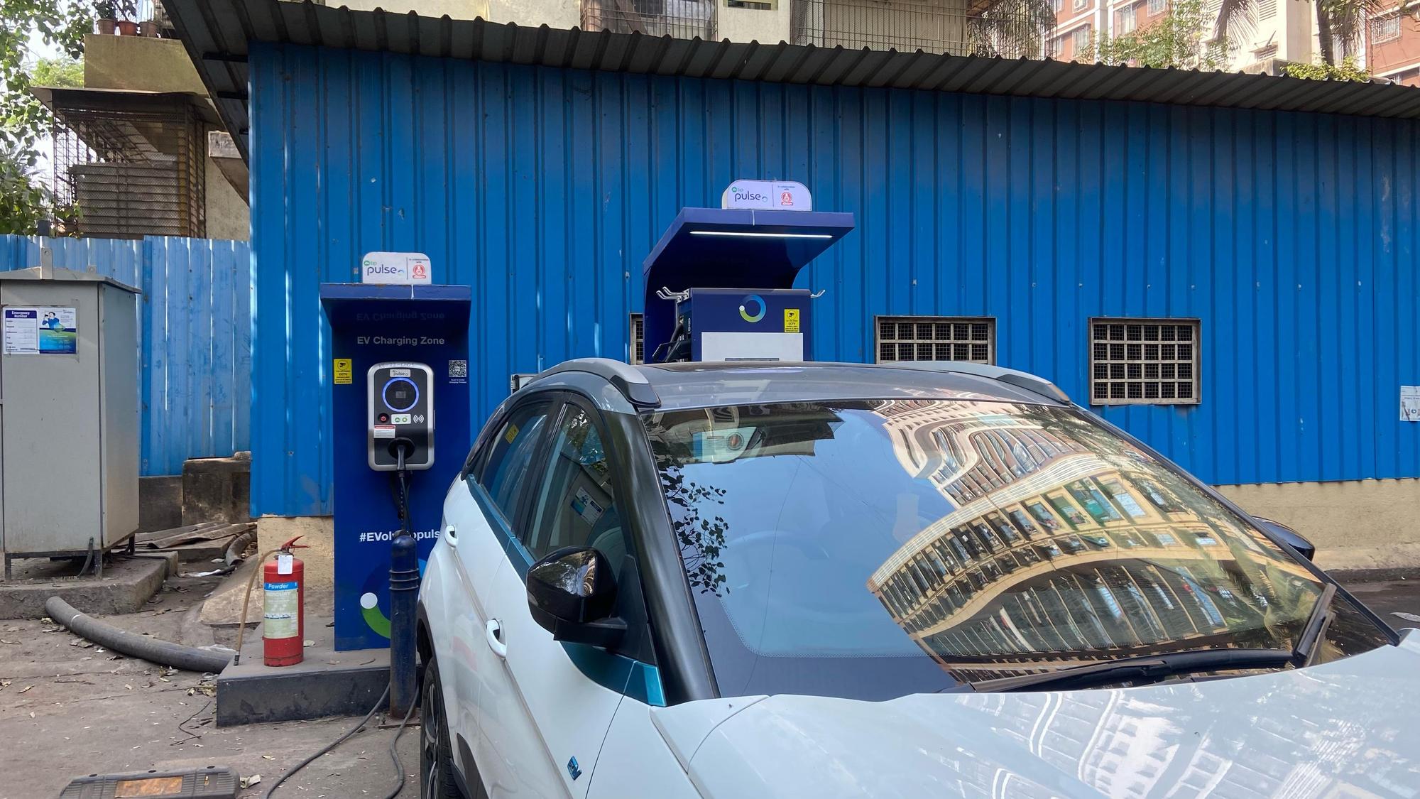 Jio BP Pulse charging station 60 KW | Mumbai, MH | EV Station