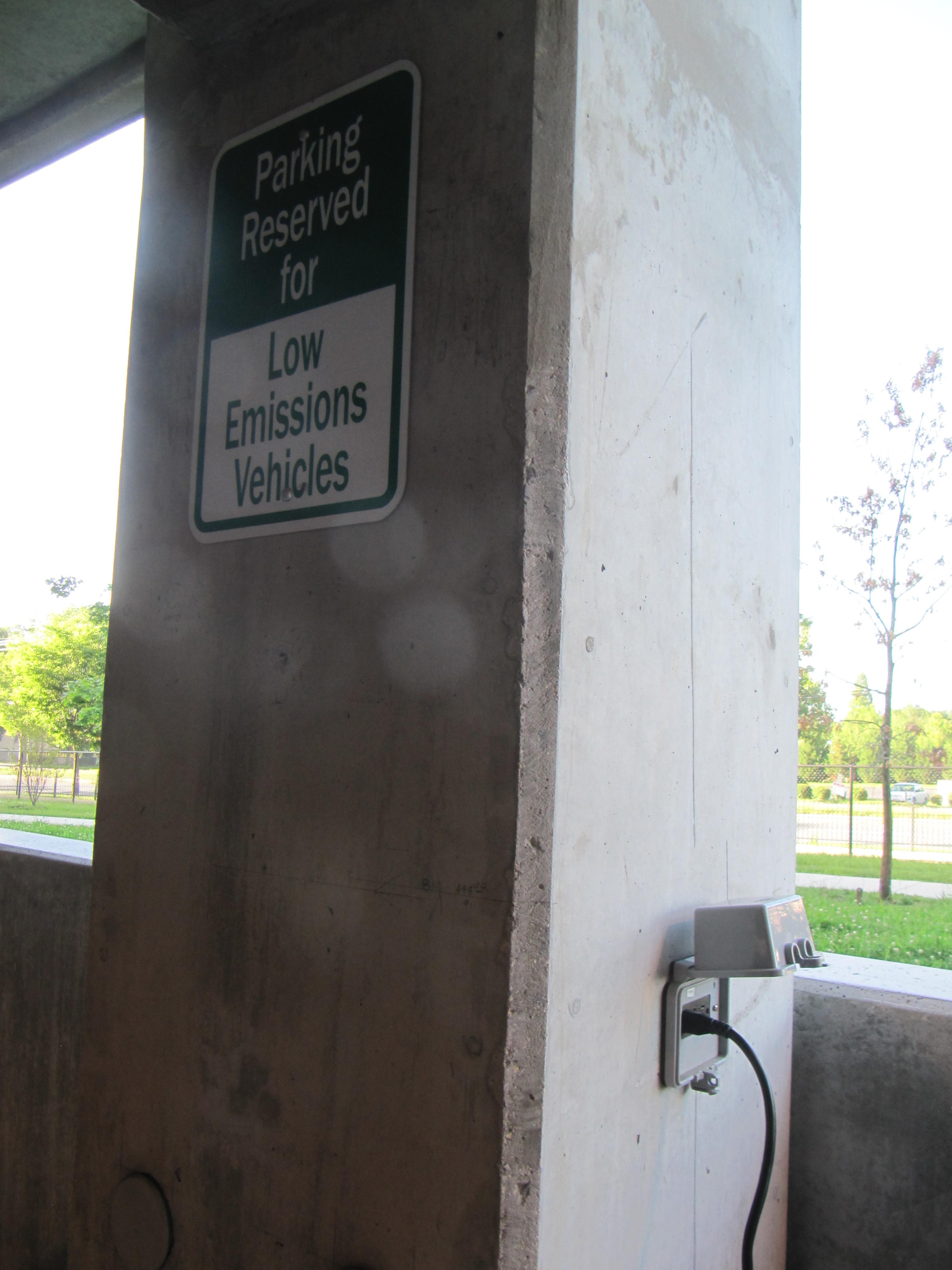 West Glenmont Metro Parking Garage | Silver Spring, MD | EV Station