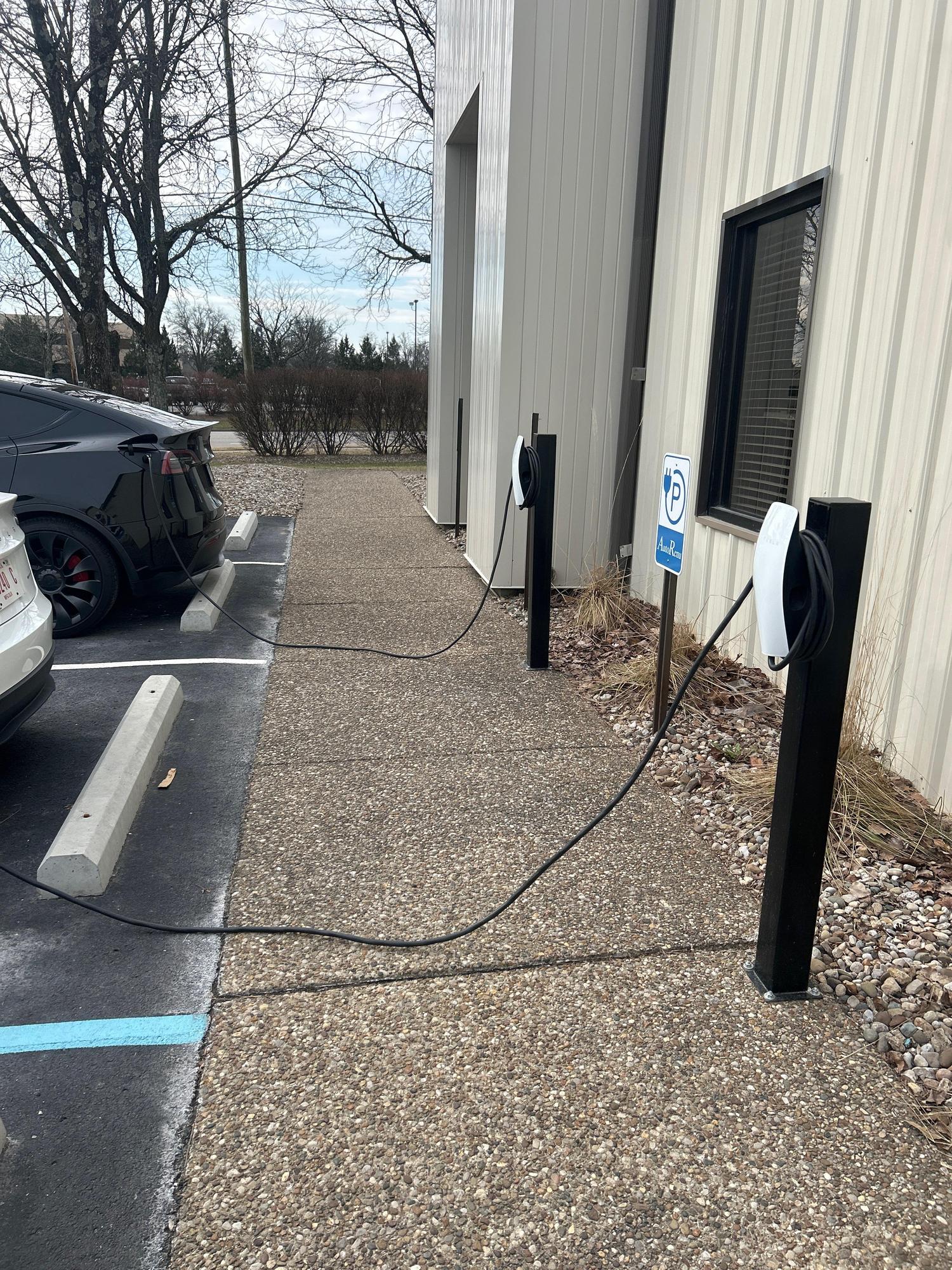 AutoRenu | New Albany, IN | EV Station