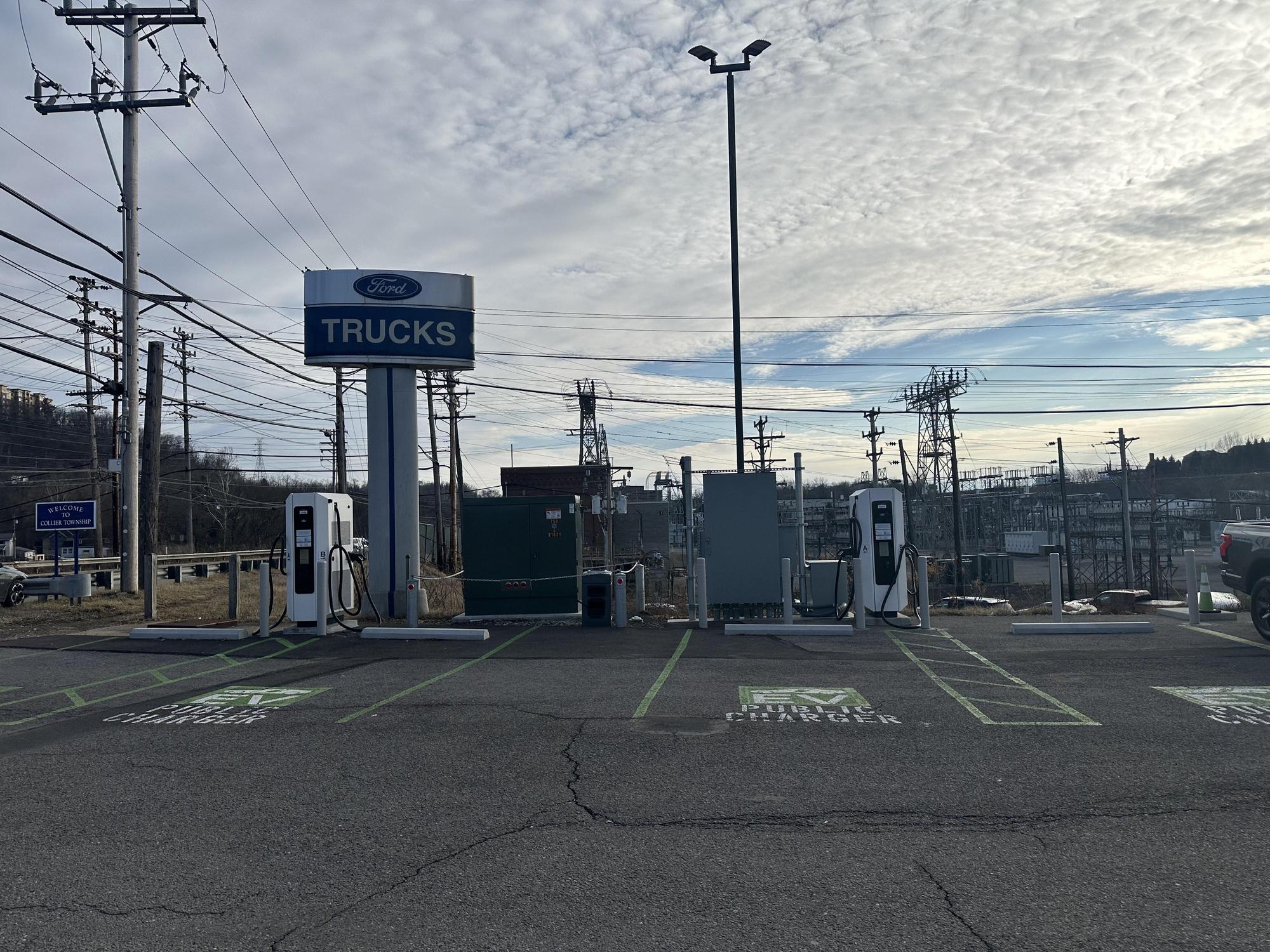 Woltz and Wind Ford | Carnegie, PA | EV Station