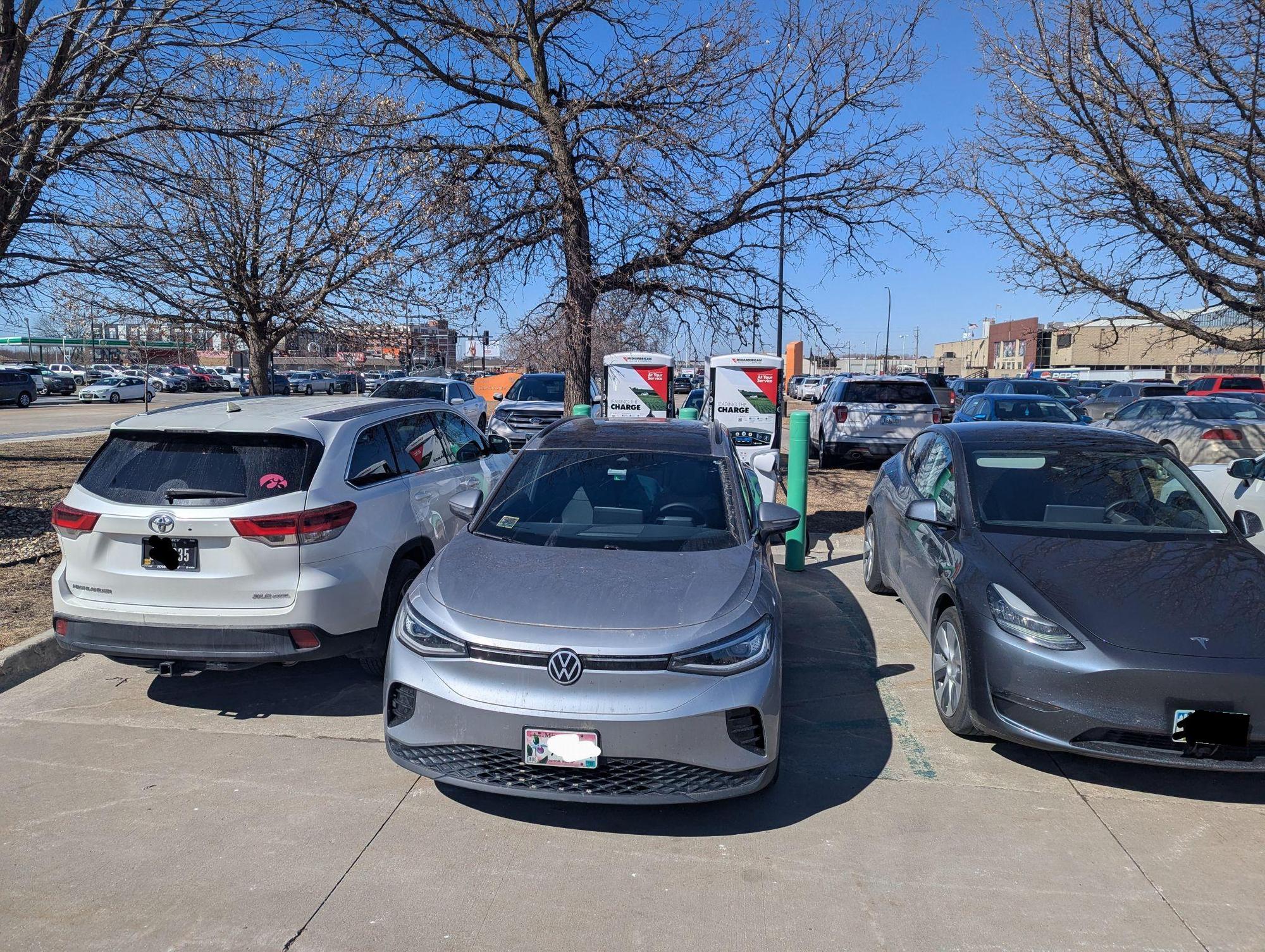 Waterloo Center for the Arts | Waterloo, IA | EV Station