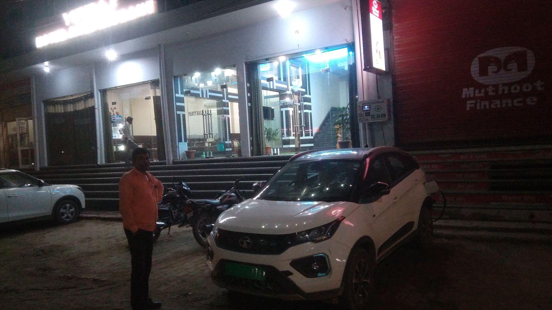 Hotel Yuvraj & Restaurant (Shree Jee EV Charging Zone) | Rawatsar, RJ ...