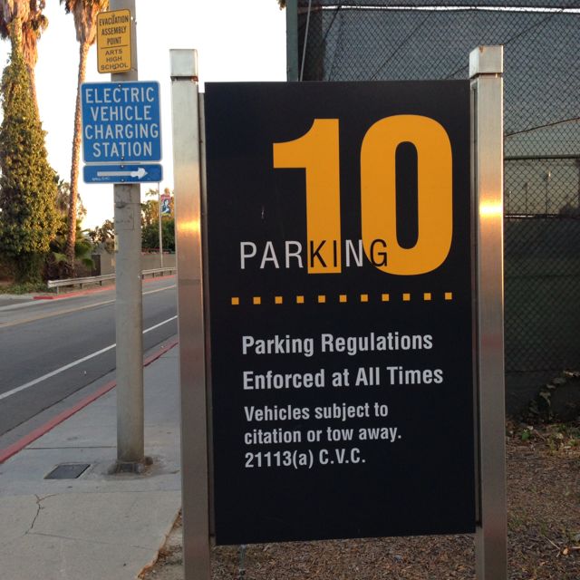 Cal State Los Angeles - Parking Lot 10 (2) | Los Angeles, CA | EV Station