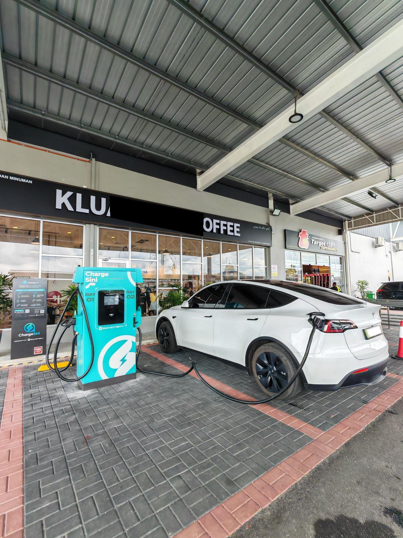 ChargeSini | Target Supermarket Parit Raja (80kW DC) | Parit Raja ...