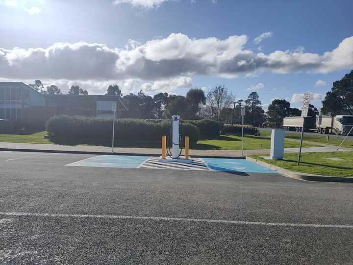 Meredith Interpretive Centre | Meredith, VIC | EV Station