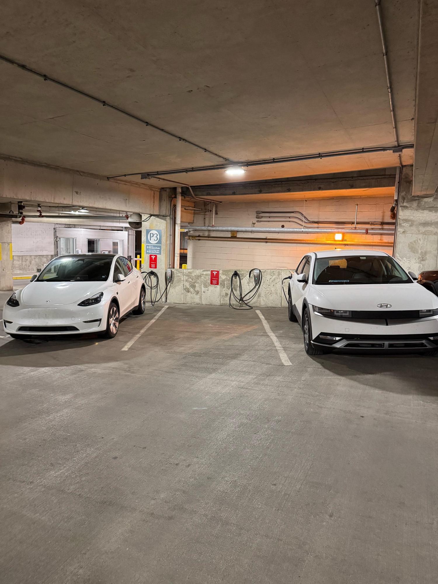 One Technology Plaza | Peoria, IL | EV Station