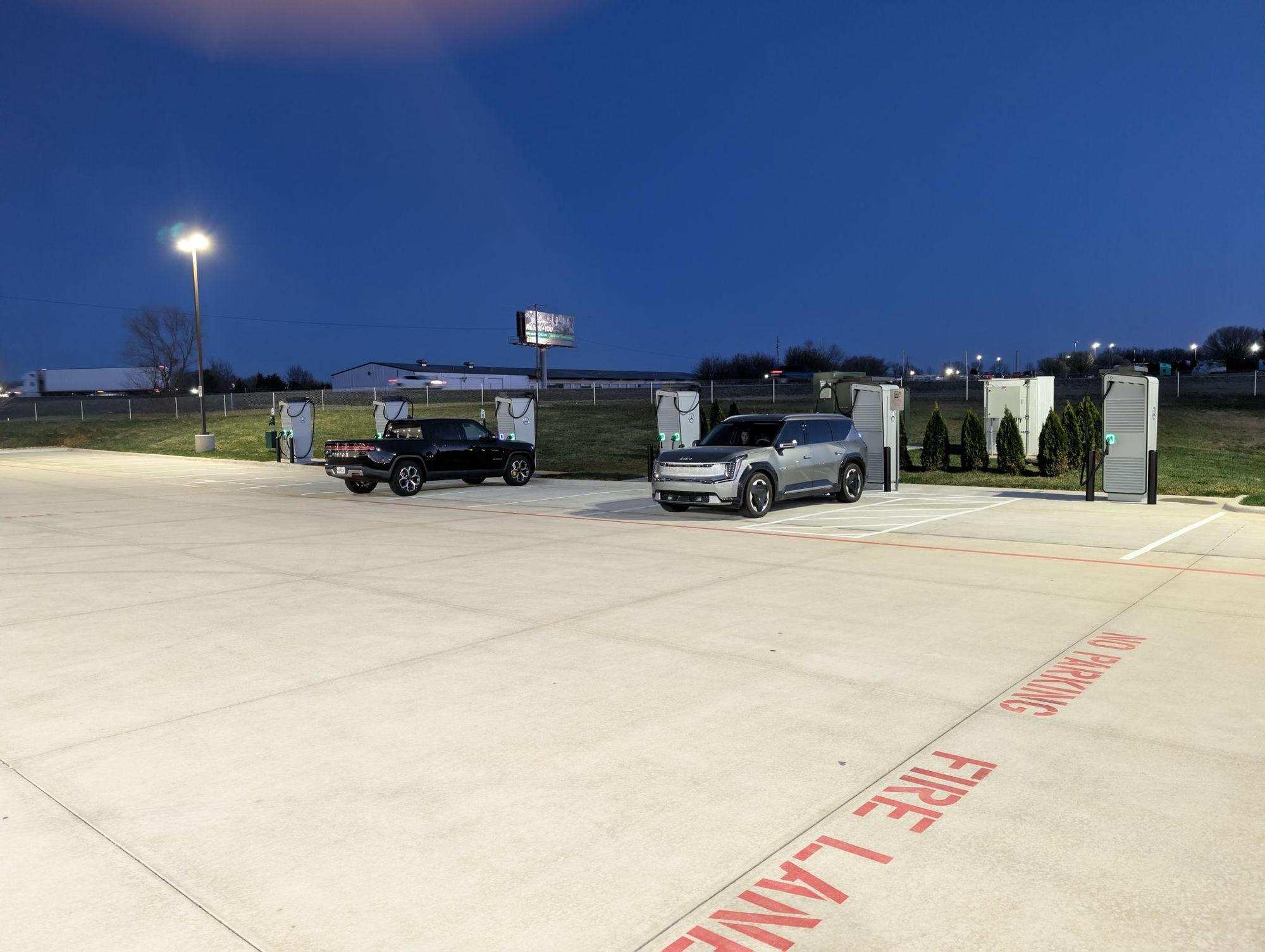 Buc-ee's Springfield | MB High-Power Charging | Springfield, MO | EV ...