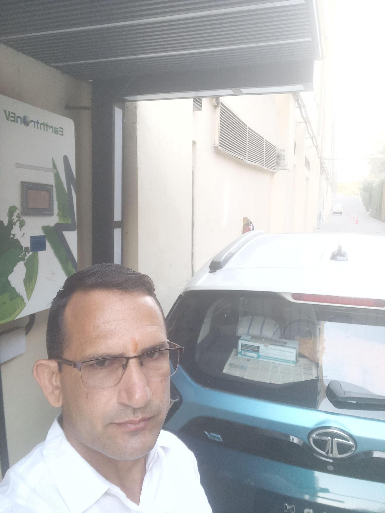 Okaya Center (Earthtron 30KW) | Noida, UP | EV Station