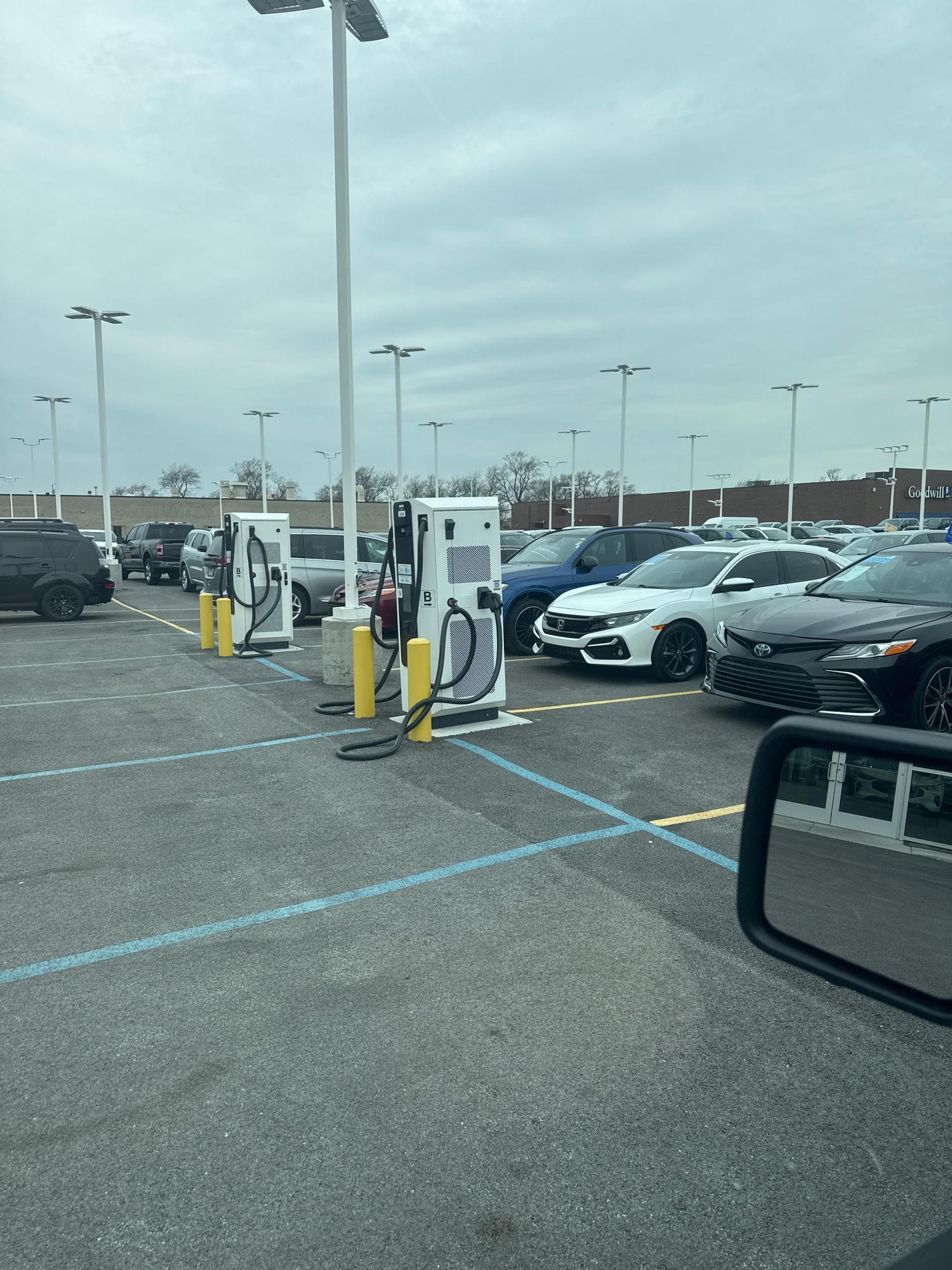 Zeigler Ford of North Riverside | North Riverside, IL | EV Station