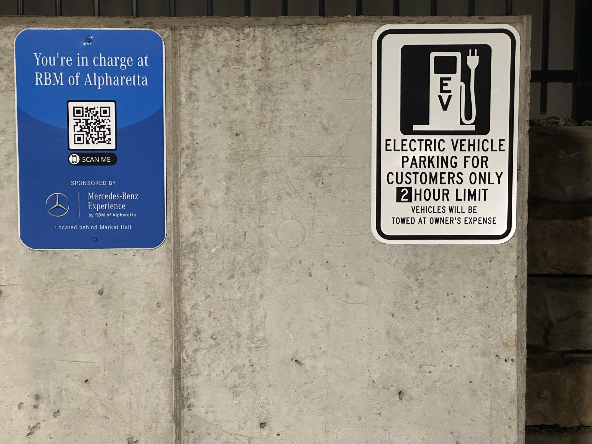 Halcyon Forsyth | Alpharetta, GA | EV Station