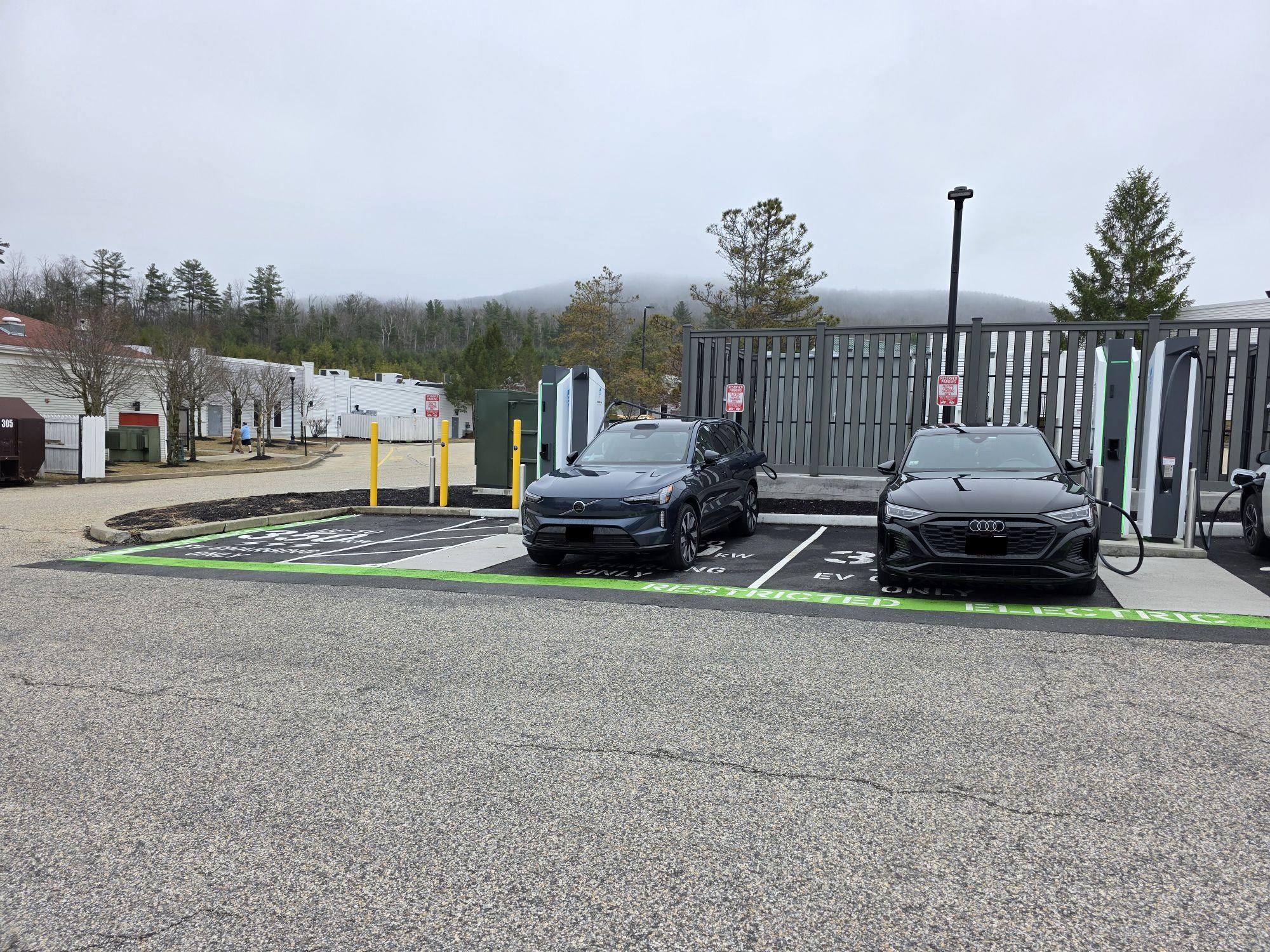 Lee Premium Outlets - North Lot | Lee, MA | EV Station