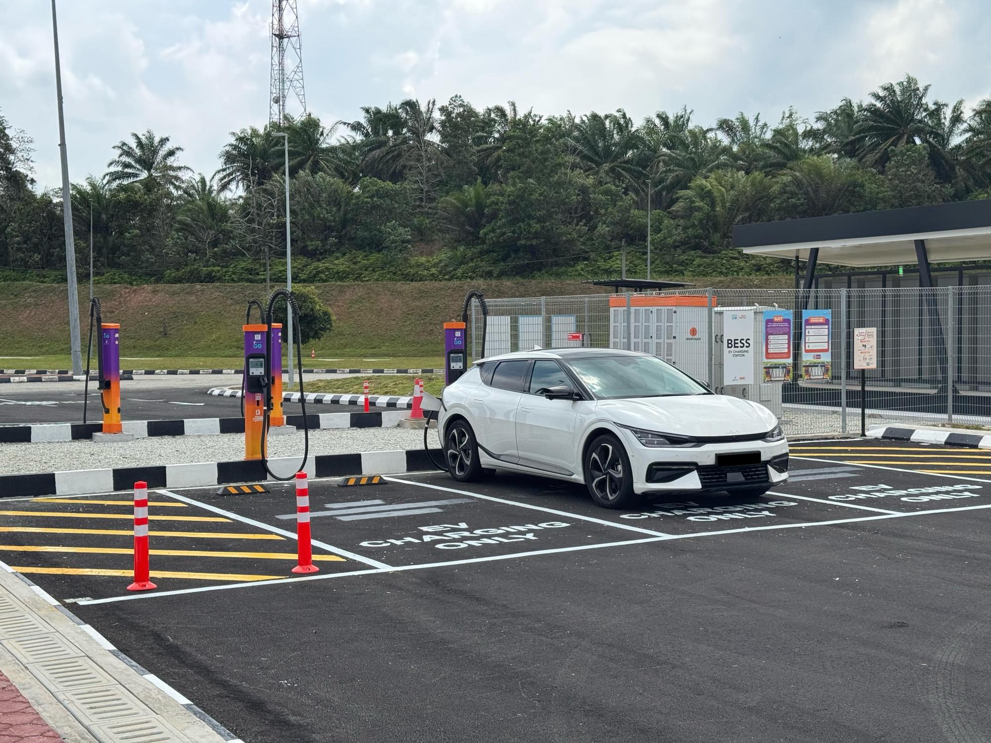 R&R Perasing both bounds | Chukai, Terengganu | EV Station