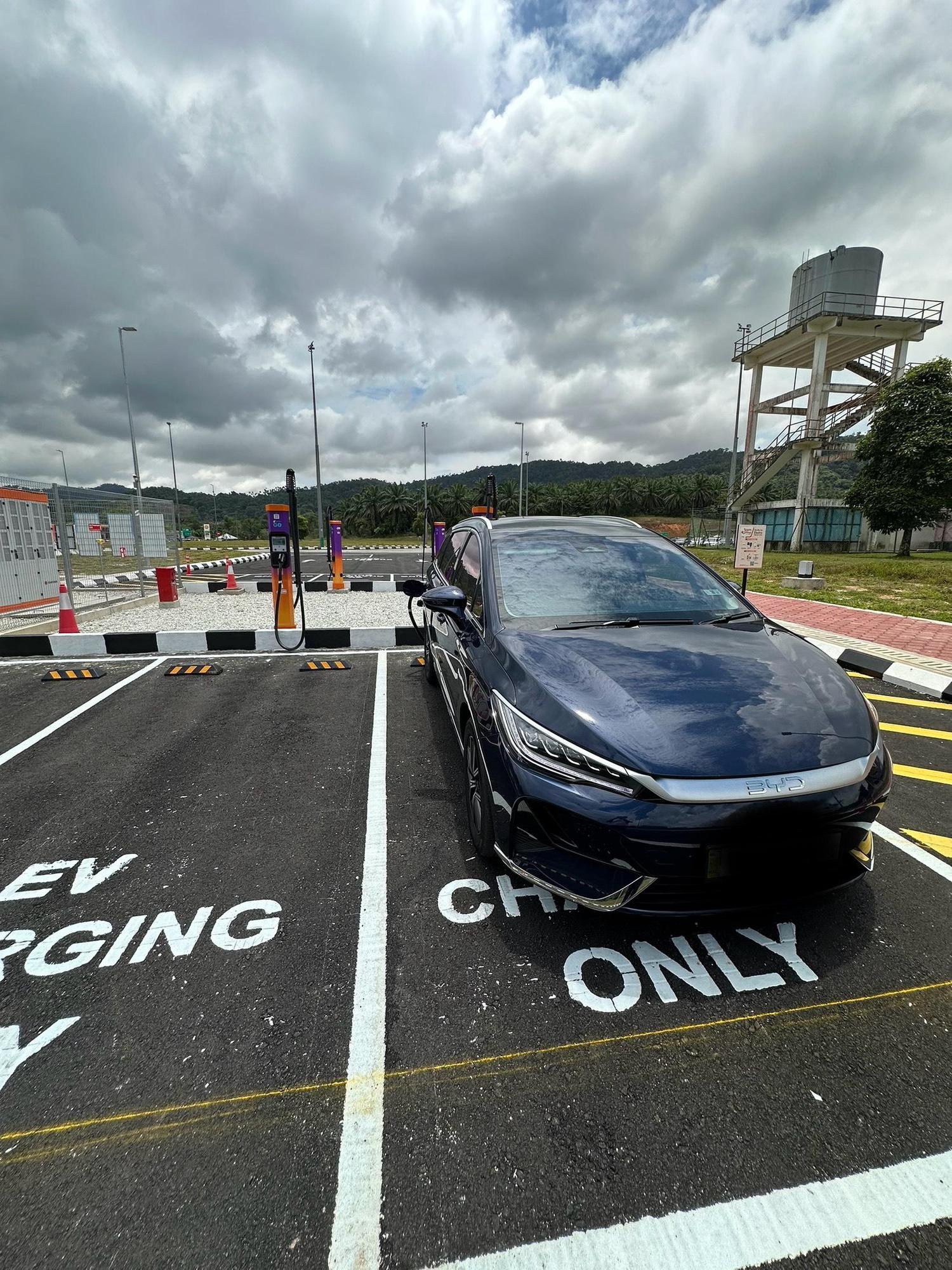 R&R Perasing both bounds | Chukai, Terengganu | EV Station