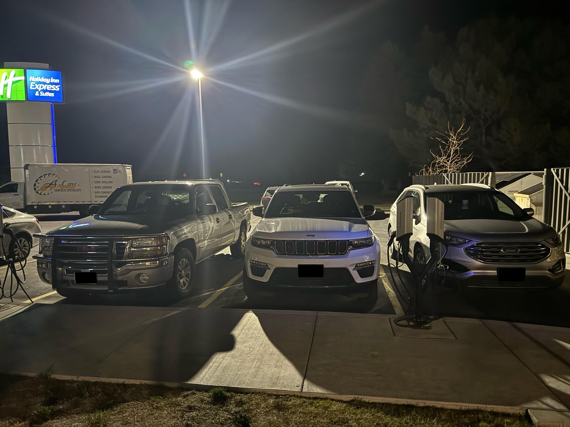 Holiday Inn Express | Heyburn, ID | EV Station