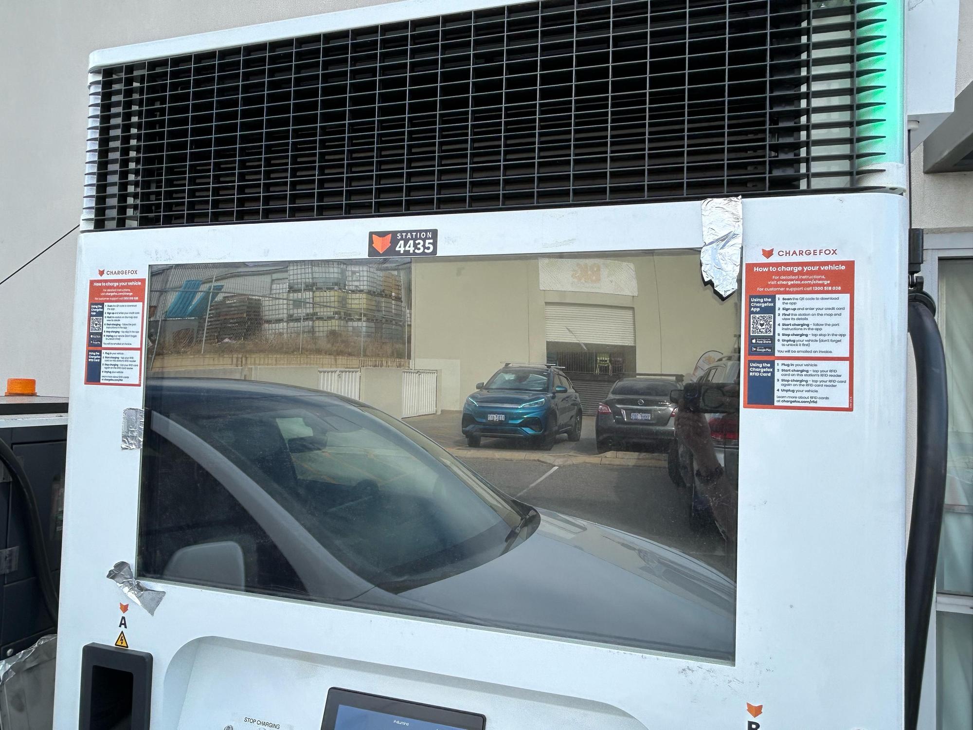 OConnor eLumina | O'Connor, WA | EV Station