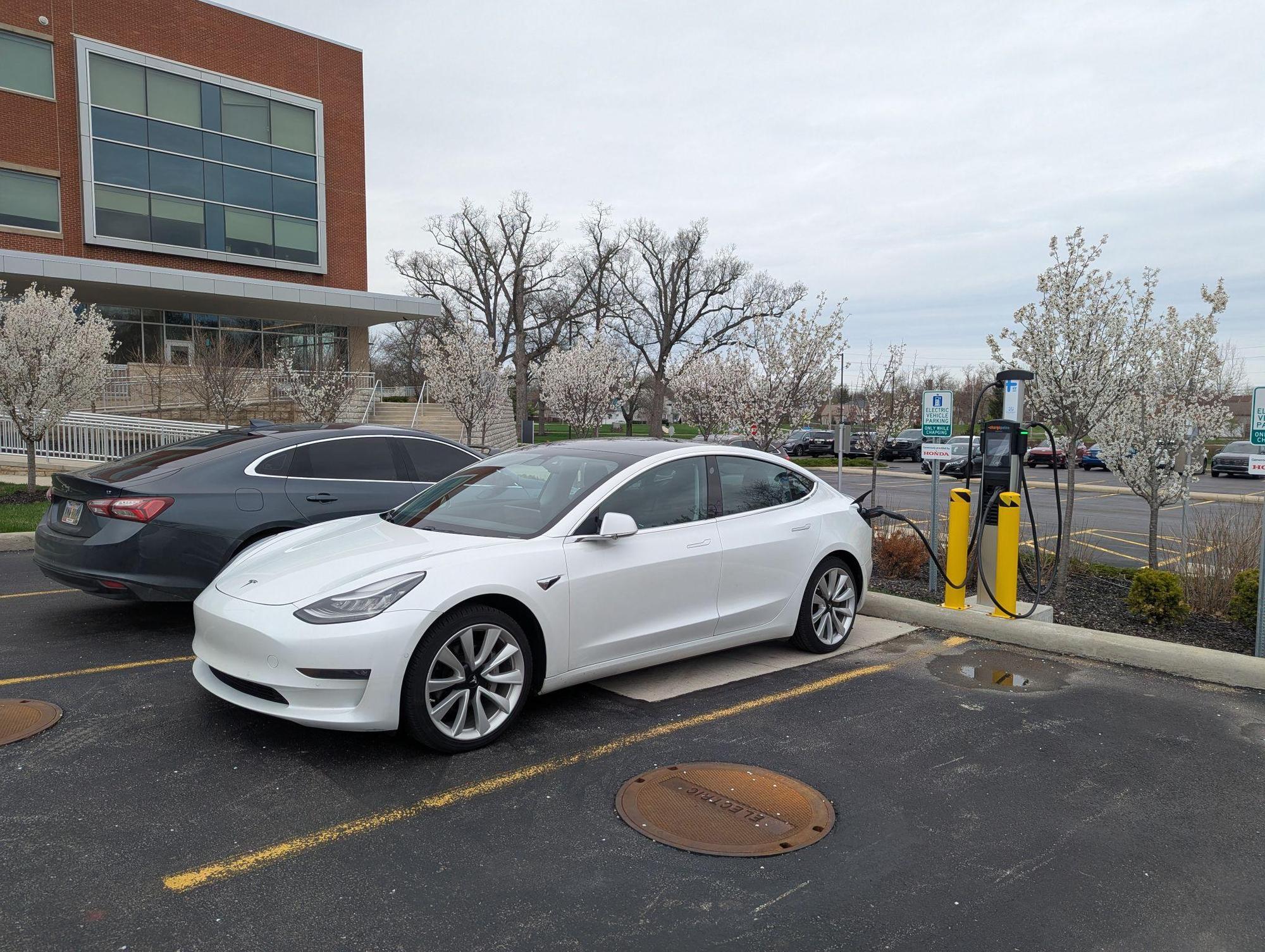 Memorial Hospital | Marysville, OH | EV Station