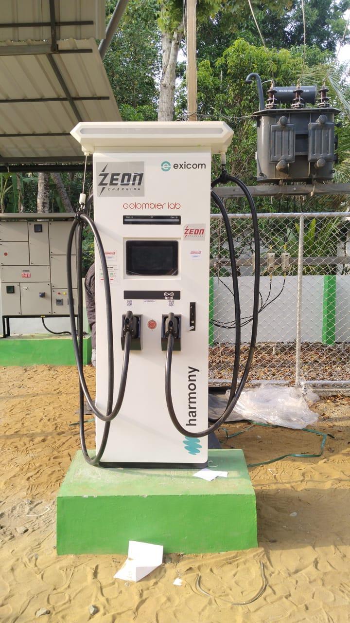 Zeon Charging | Fast Charger DC 60 kW Dual CCS2 Guns | Mannil Green ...