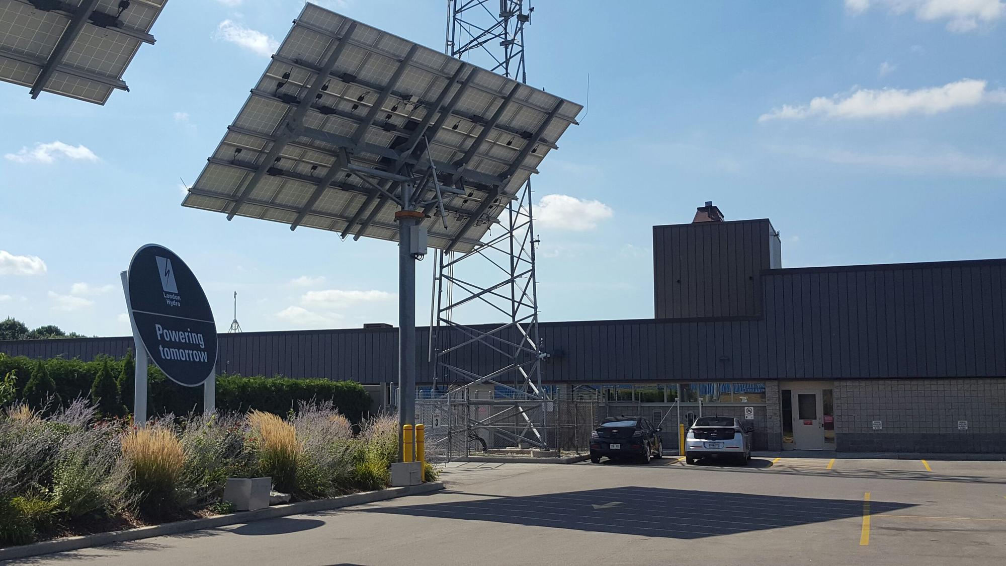 London Hydro | London, ON | EV Station