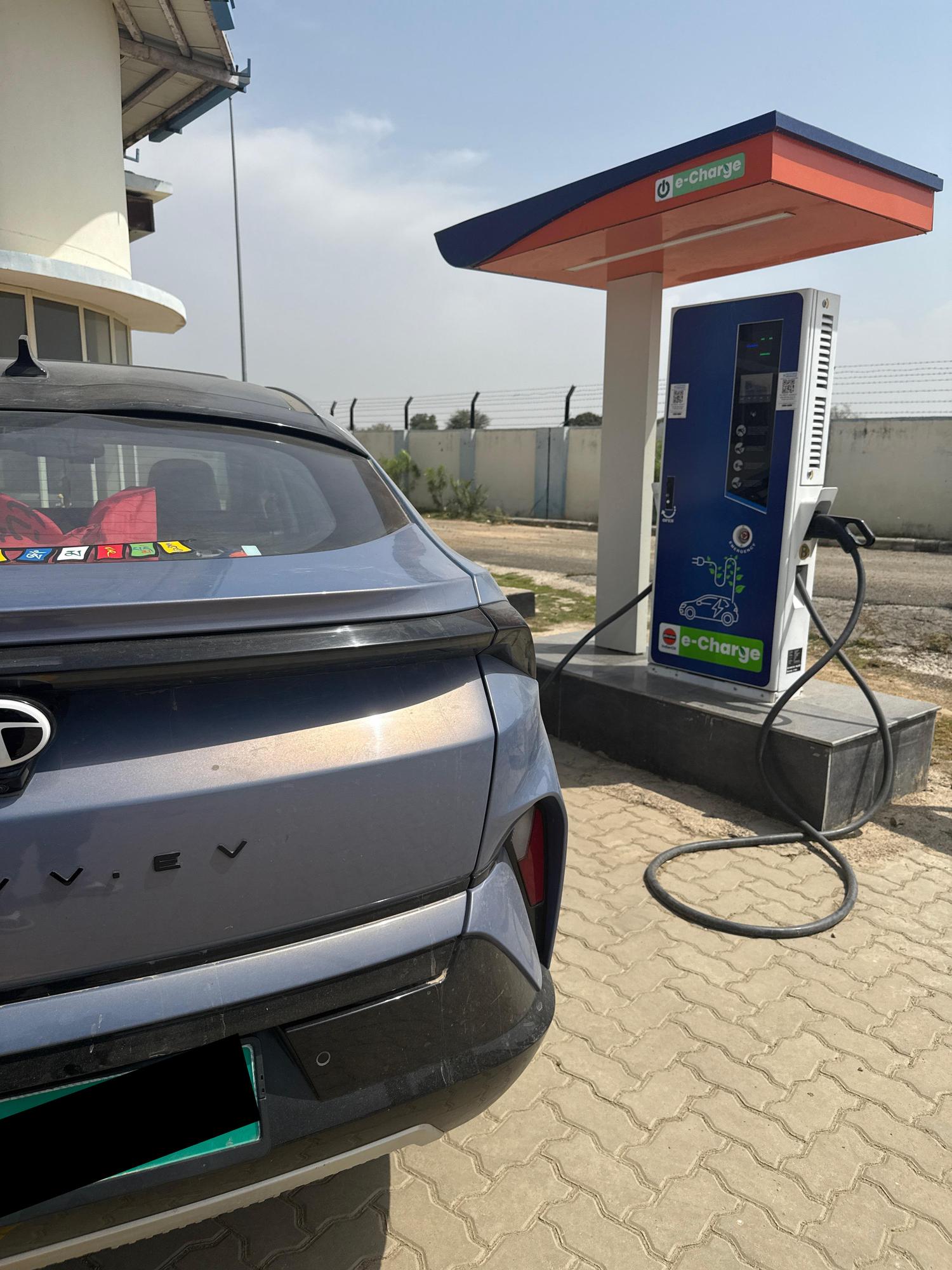 INDIAN OIL 60KW DC WSA DAUSA 195 LHS DME | Aluda, RJ | EV Station