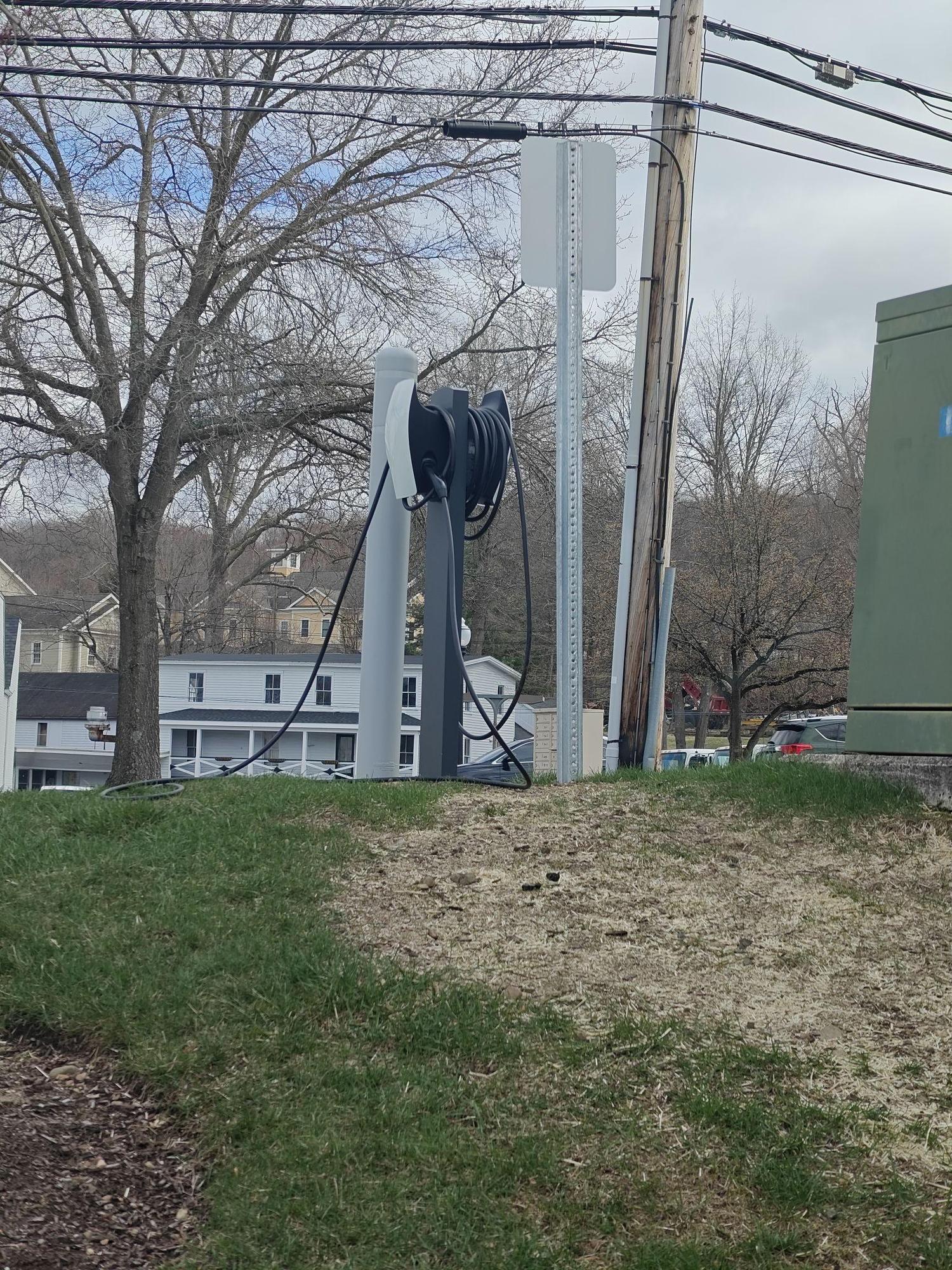 Rathskeller Restaurant & Bar | Southbury, CT | EV Station