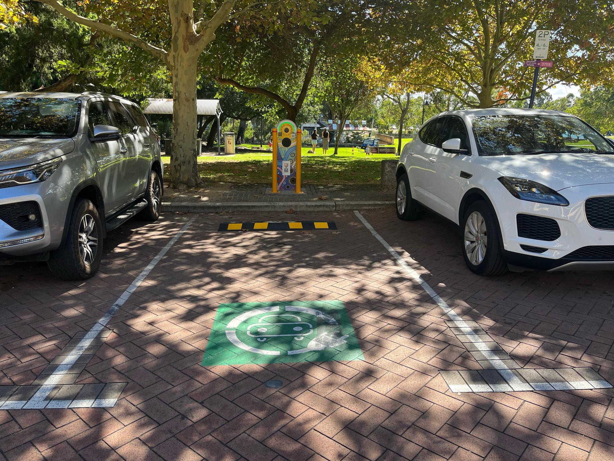 City of Perth Victoria Gardens | East Perth, WA | EV Station