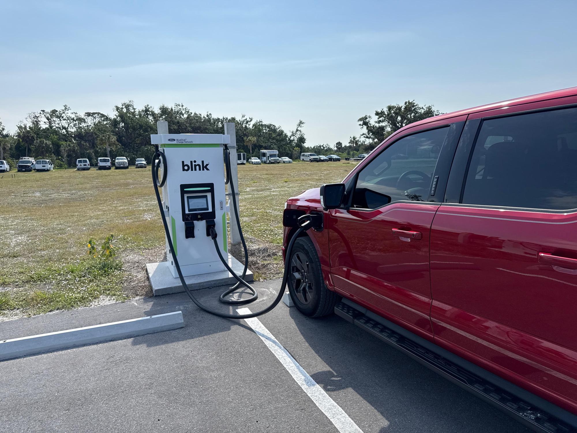 Matthews-Currie Ford | Nokomis, FL | EV Station