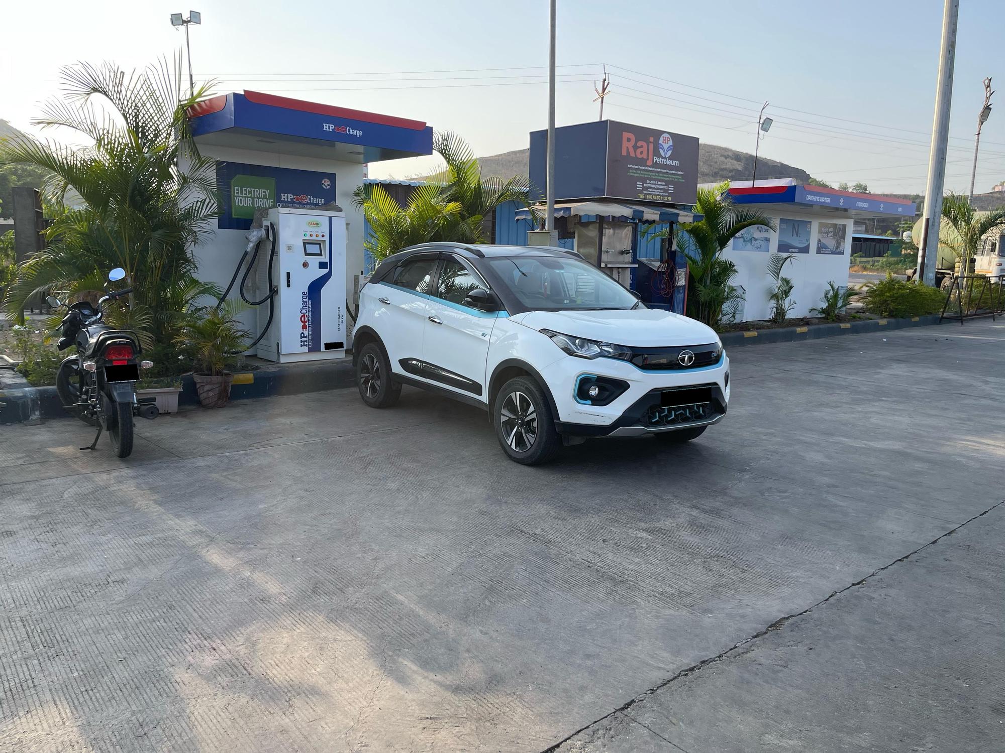 HP Raj Petroleum | Shop No 1 At Post Koregaon Shahu Nagar DP Bhosale College, Maharashtra 415501 ...