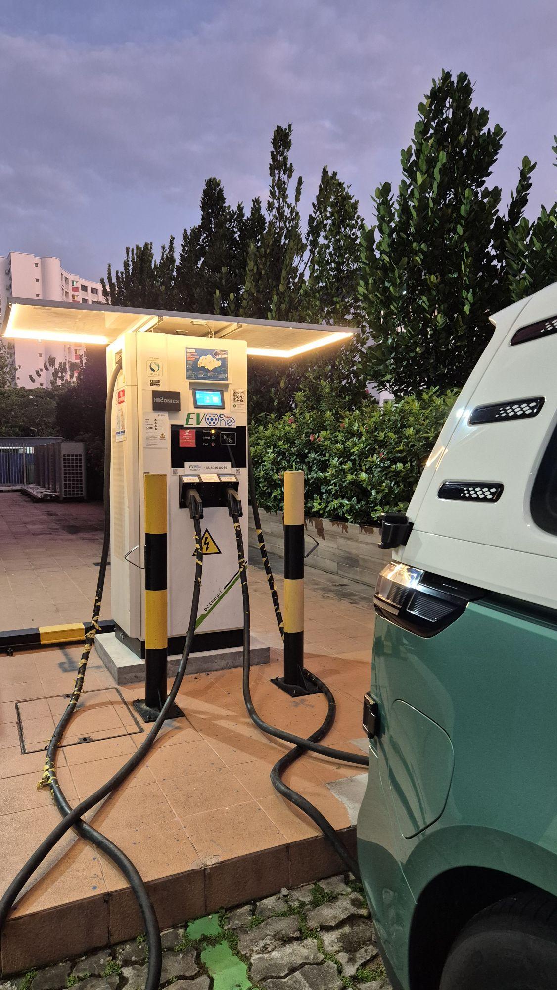 SP - Storhub Defu | 91 Defu Lane 10 | EV Station