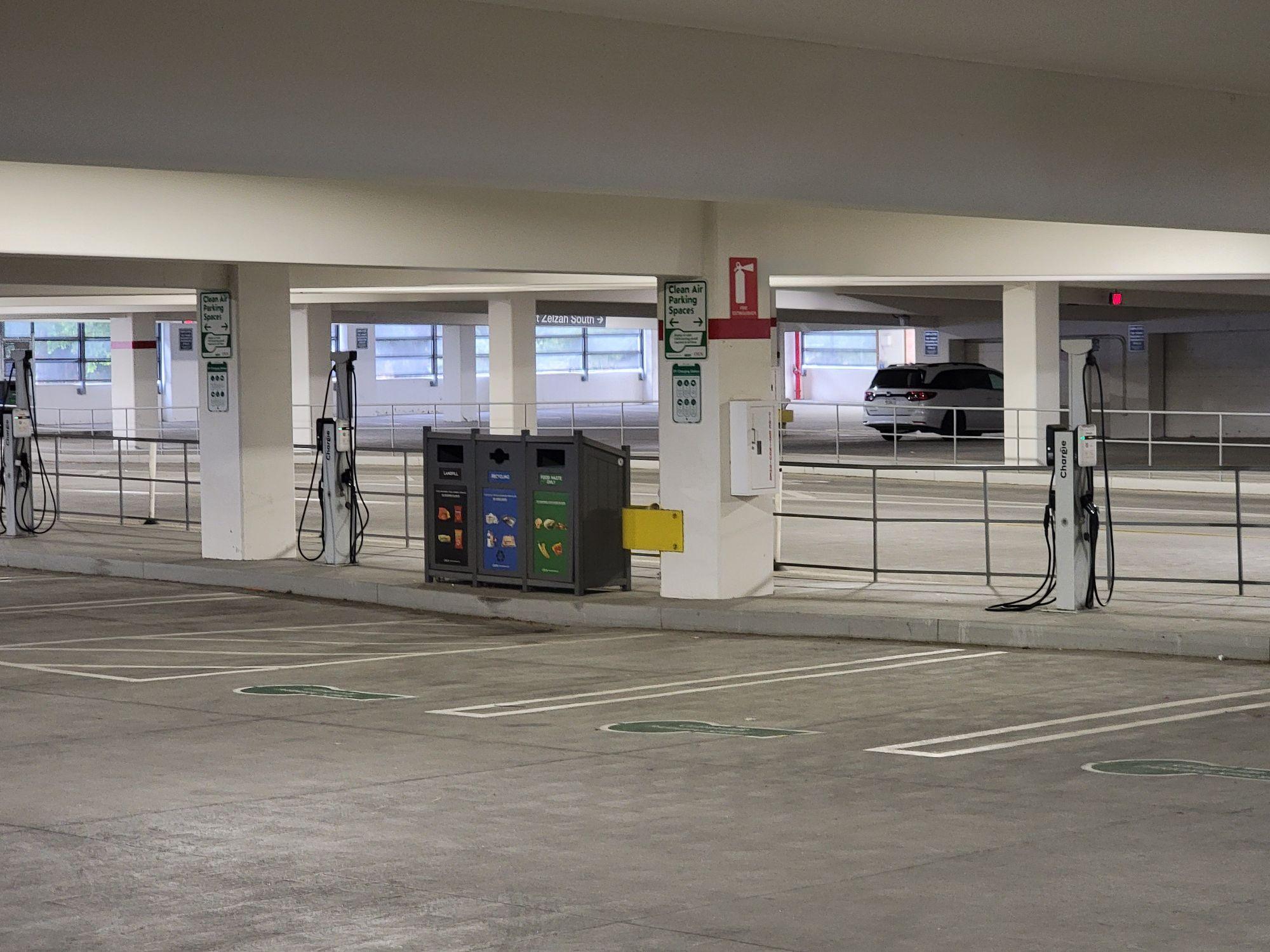 Cal State University Northridge - Lot G6 | Los Angeles, CA | EV Station