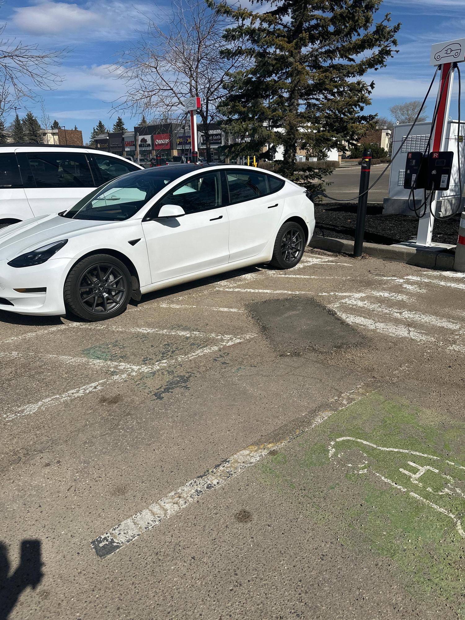 Mayfield Common | Edmonton, AB | EV Station
