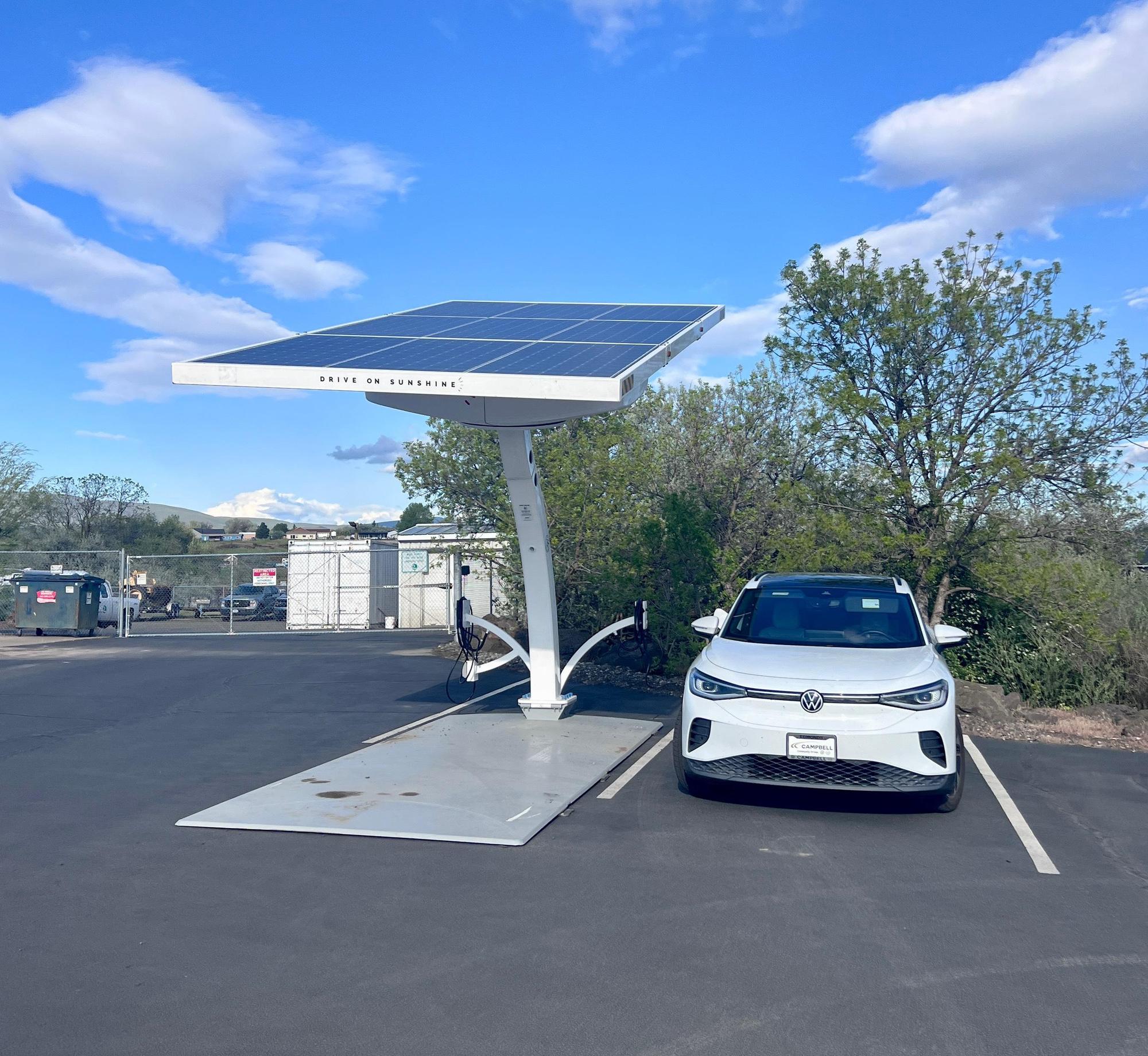 USDA Service Center | The Dalles, OR | EV Station
