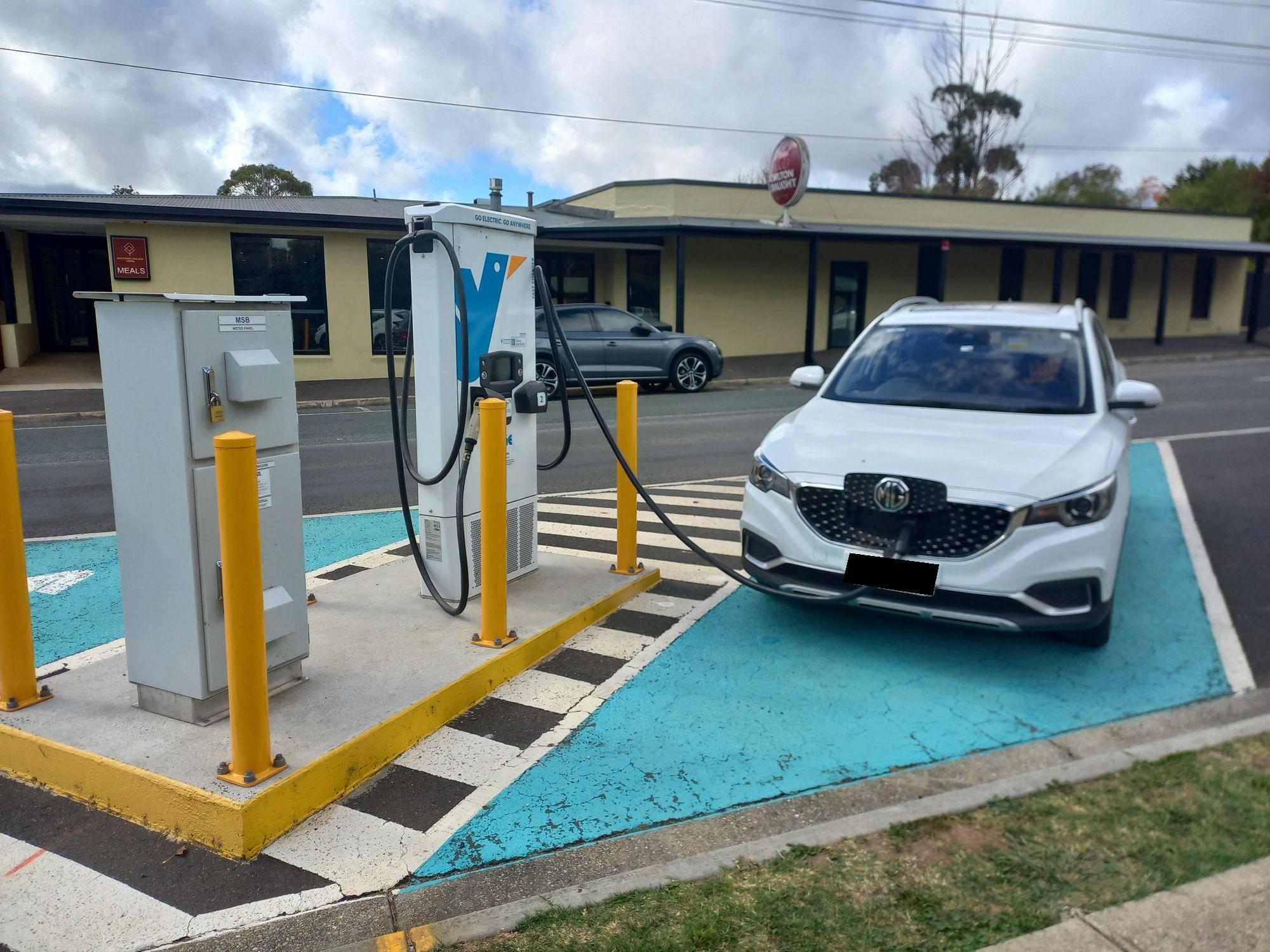 Macedon Village Hotel | Macedon, VIC | EV Station