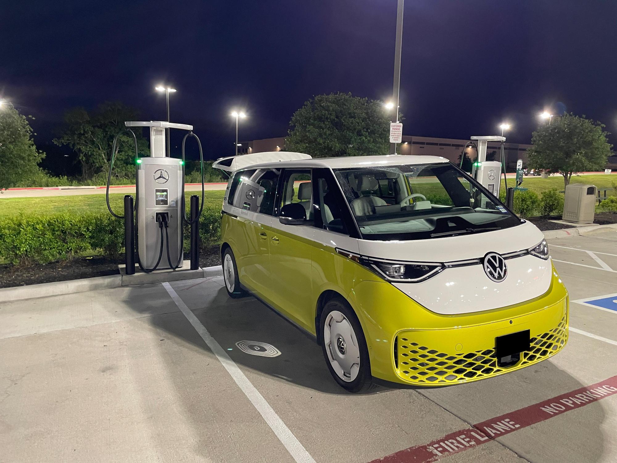 Buc-ee's Temple, TX | Mercedes-Benz High-Power Charging | Temple, TX ...