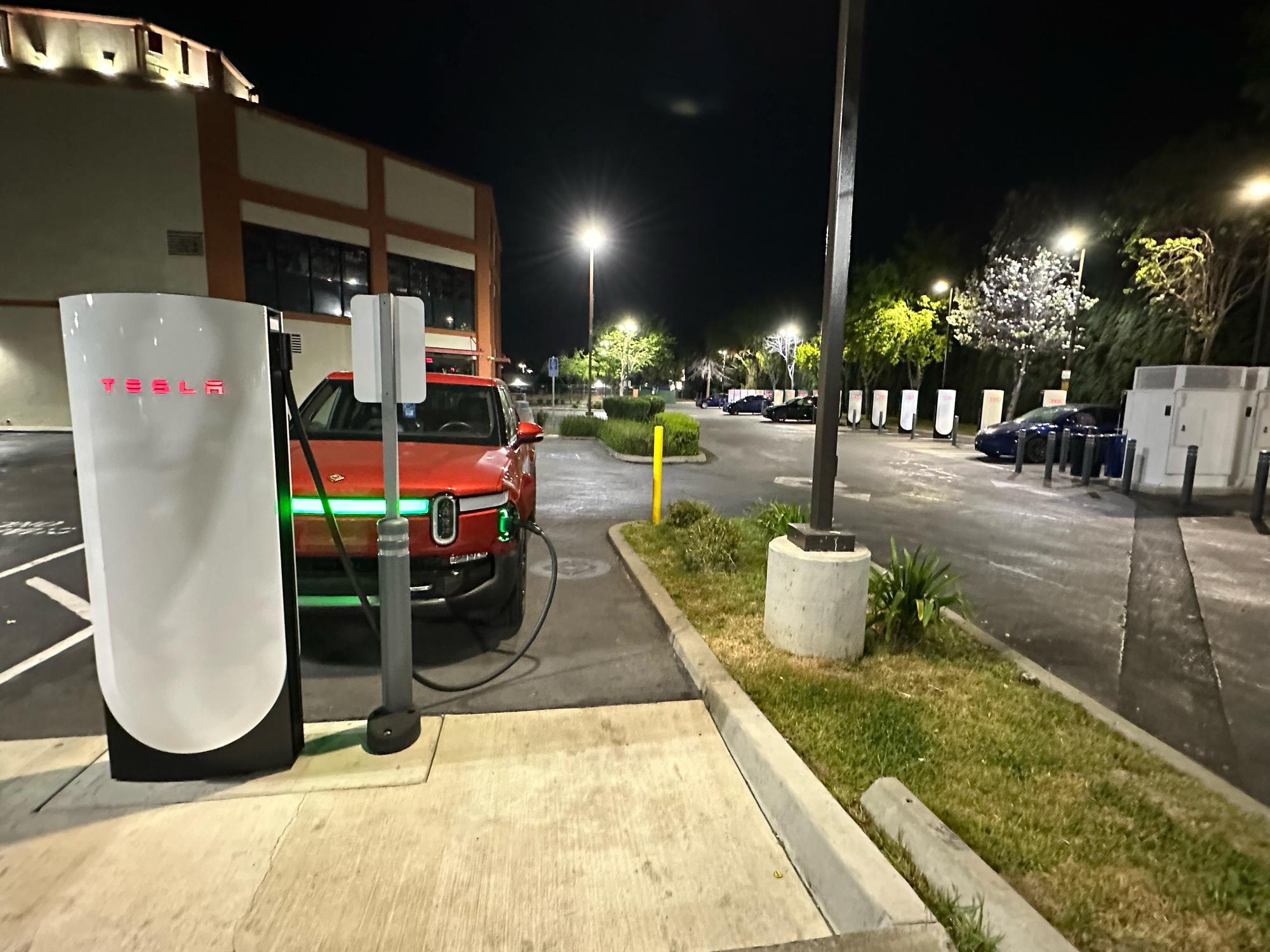 Milpitas Ulferts Center | Milpitas, CA | EV Station