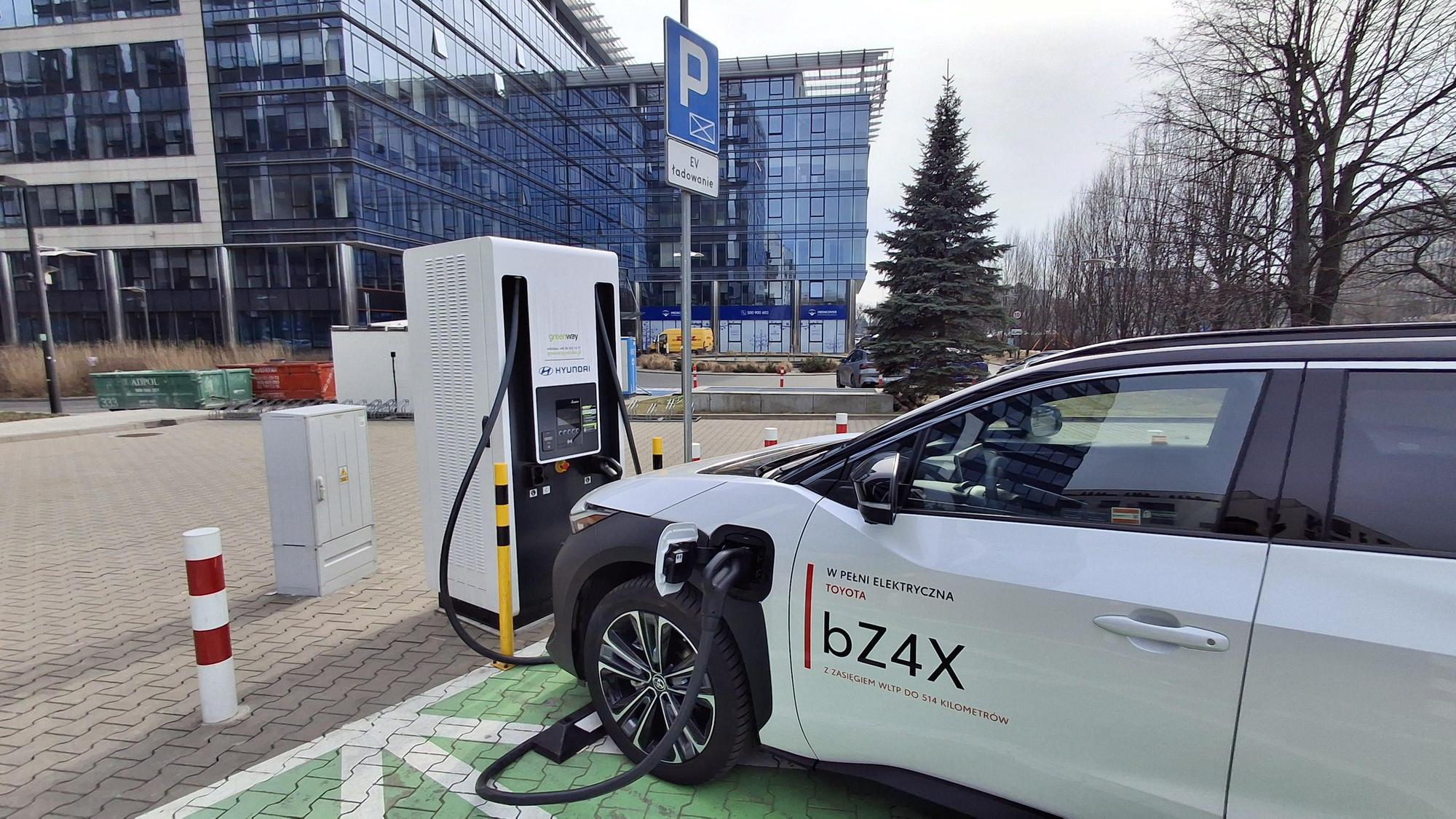 Hyundai Motor Polska (P) | Warszawa, Województwo mazowieckie | EV Station