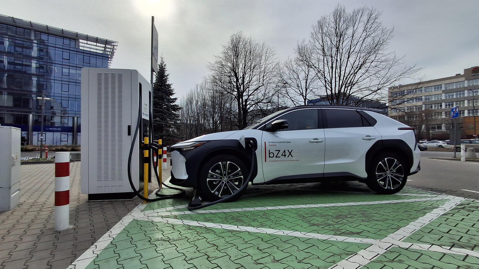 Hyundai Motor Polska (P) | Warszawa, Województwo mazowieckie | EV Station