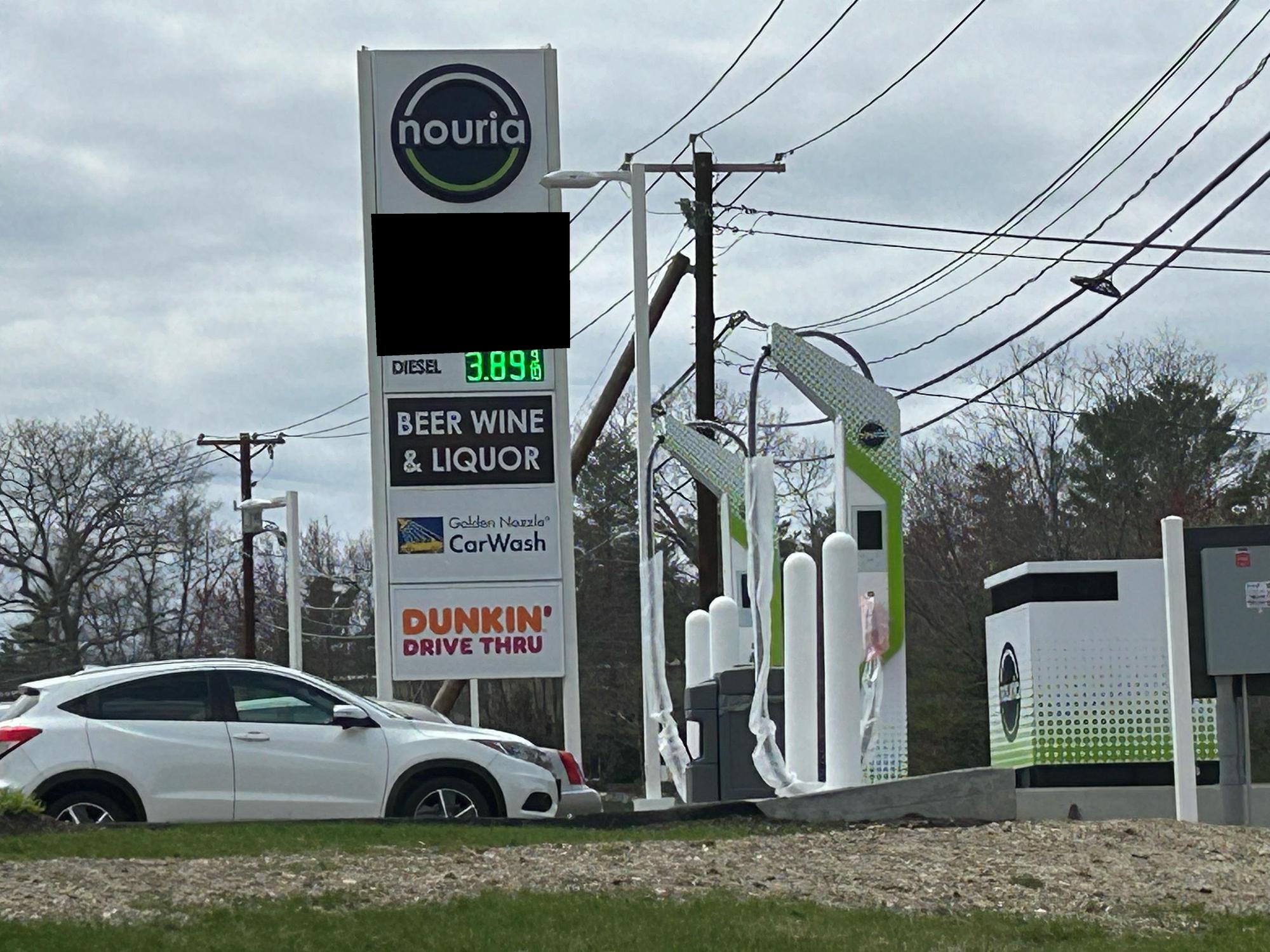 Nouria Oxford | Oxford, MA | EV Station