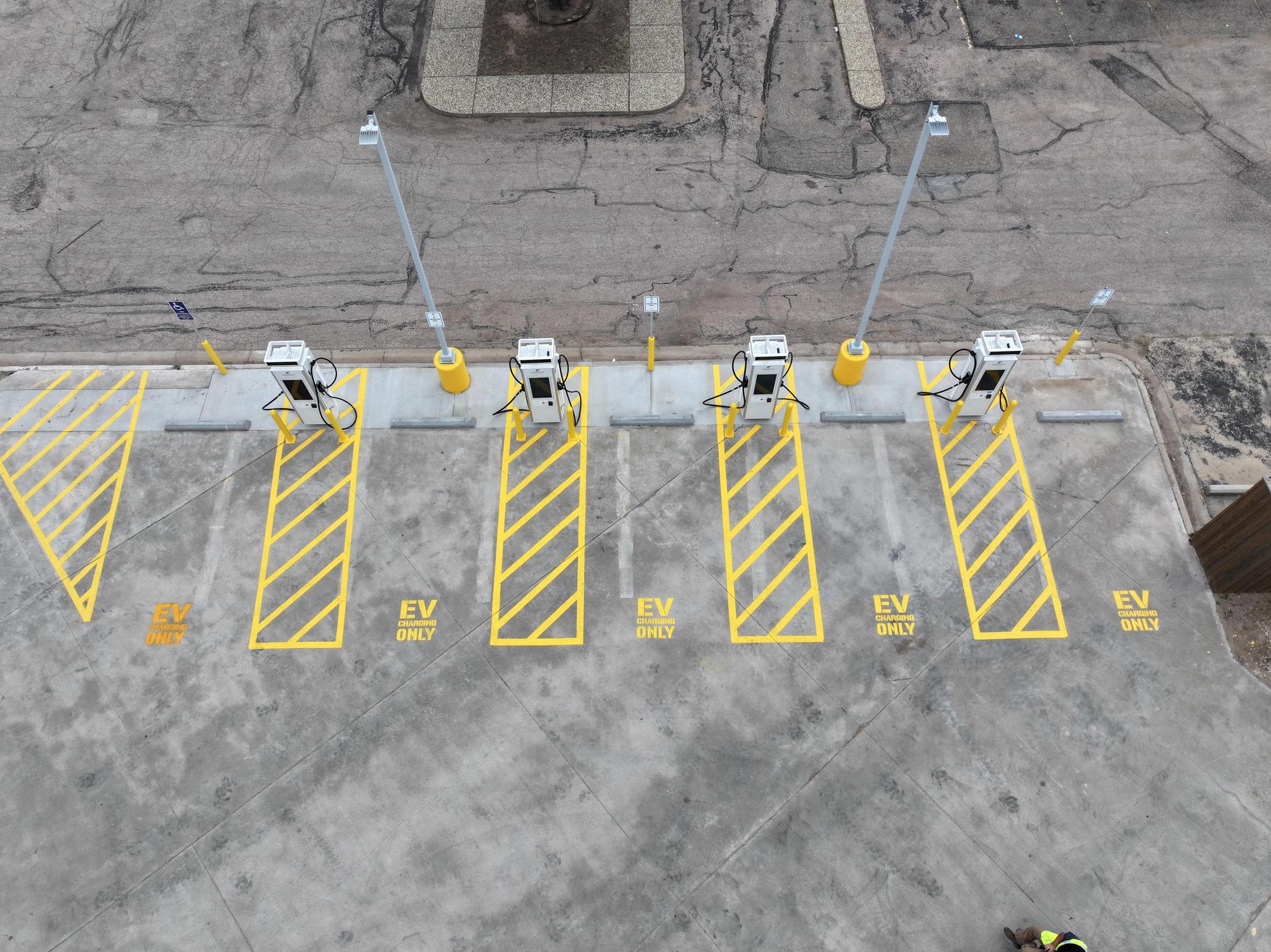 Ocho 80 | Plainview, TX | EV Station