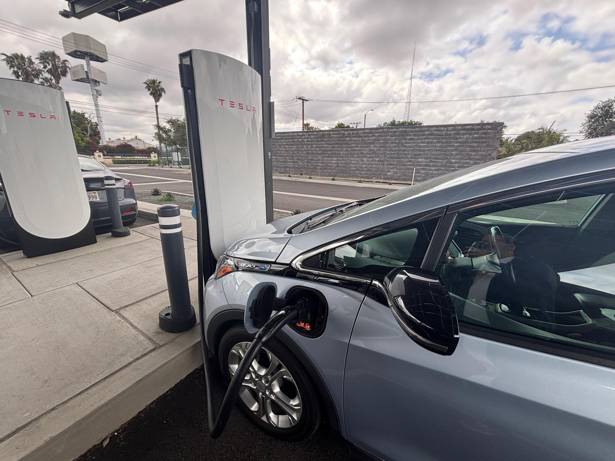 Rove Charging Hub Santa Ana | Santa Ana, CA | EV Station